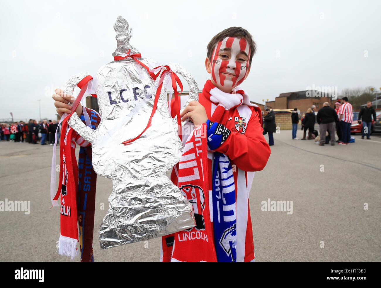Lincoln city fan michael belshaw hi-res stock photography and images ...