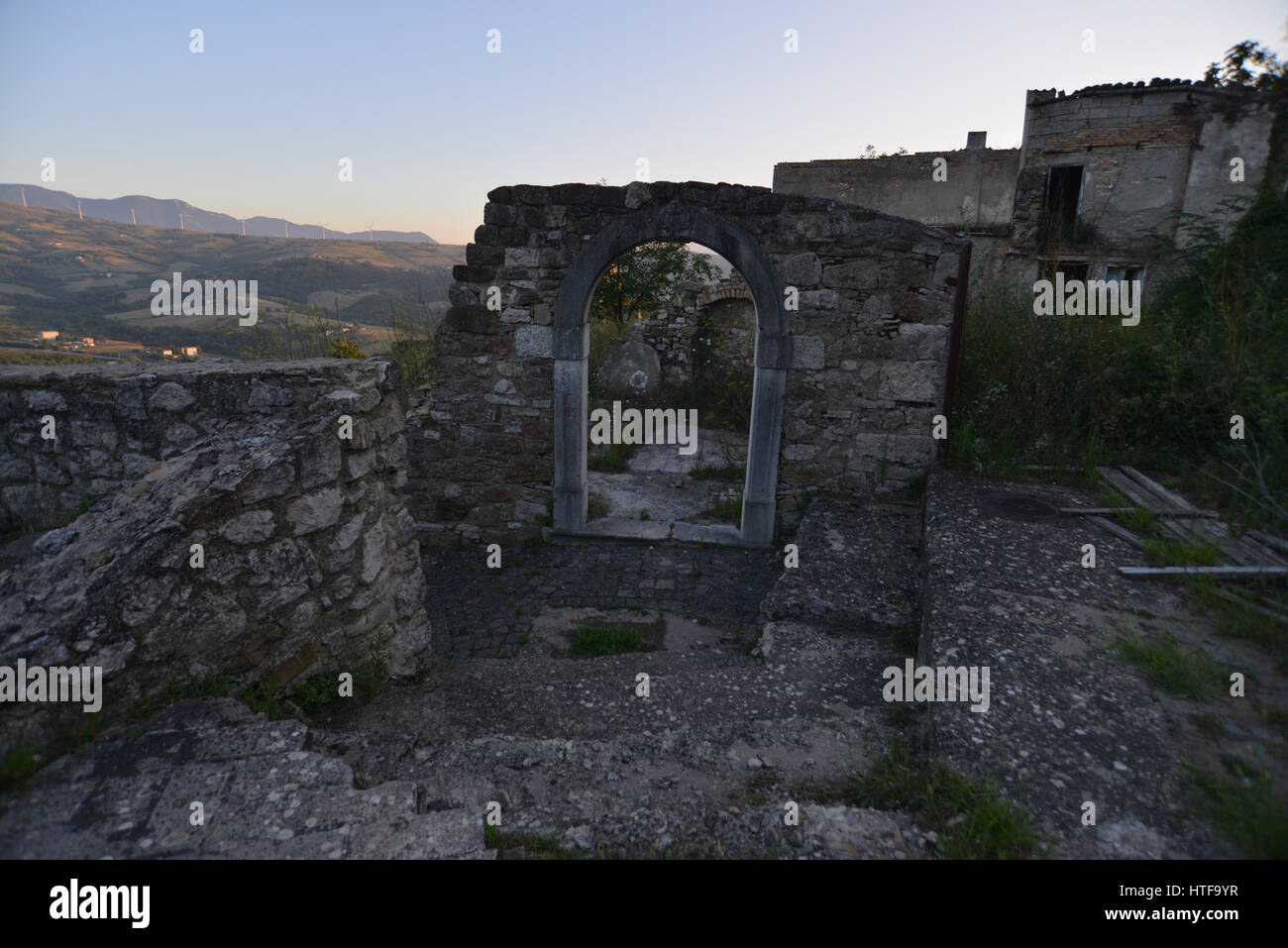 1980 earthquake italy hi-res stock photography and images - Alamy