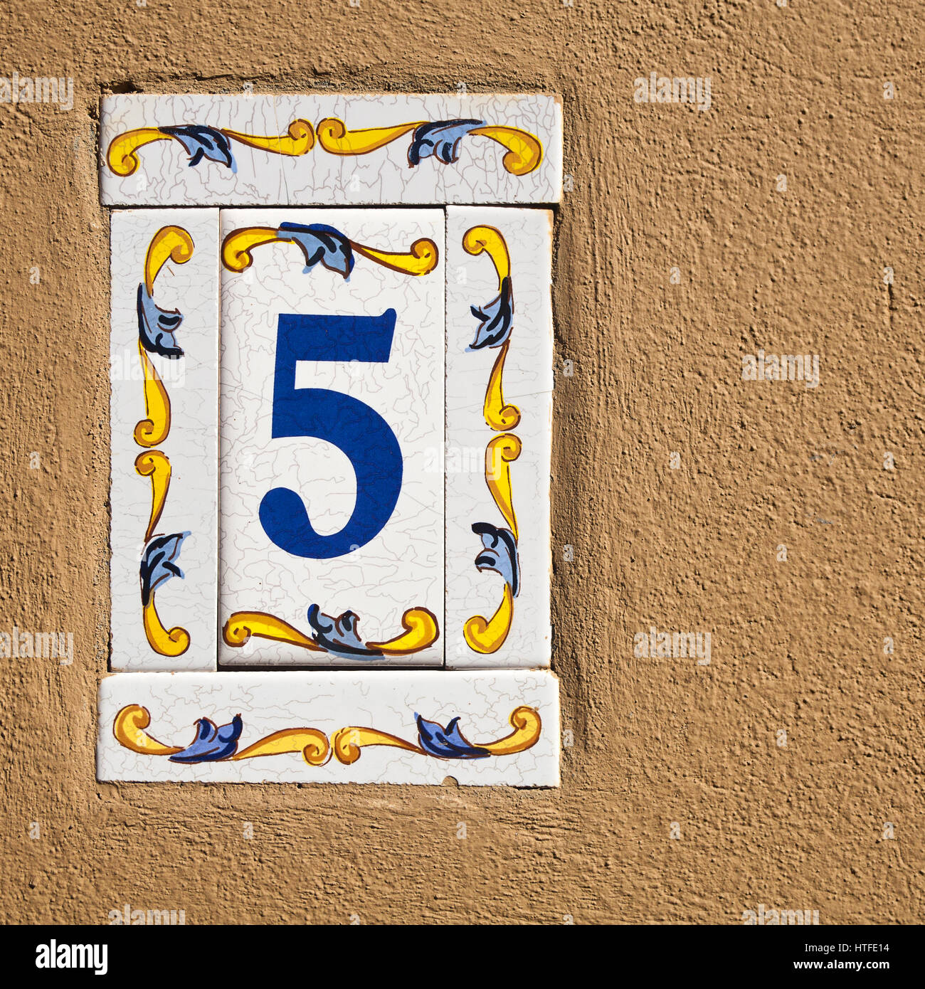 Number built 5 hi-res stock photography and images - Alamy