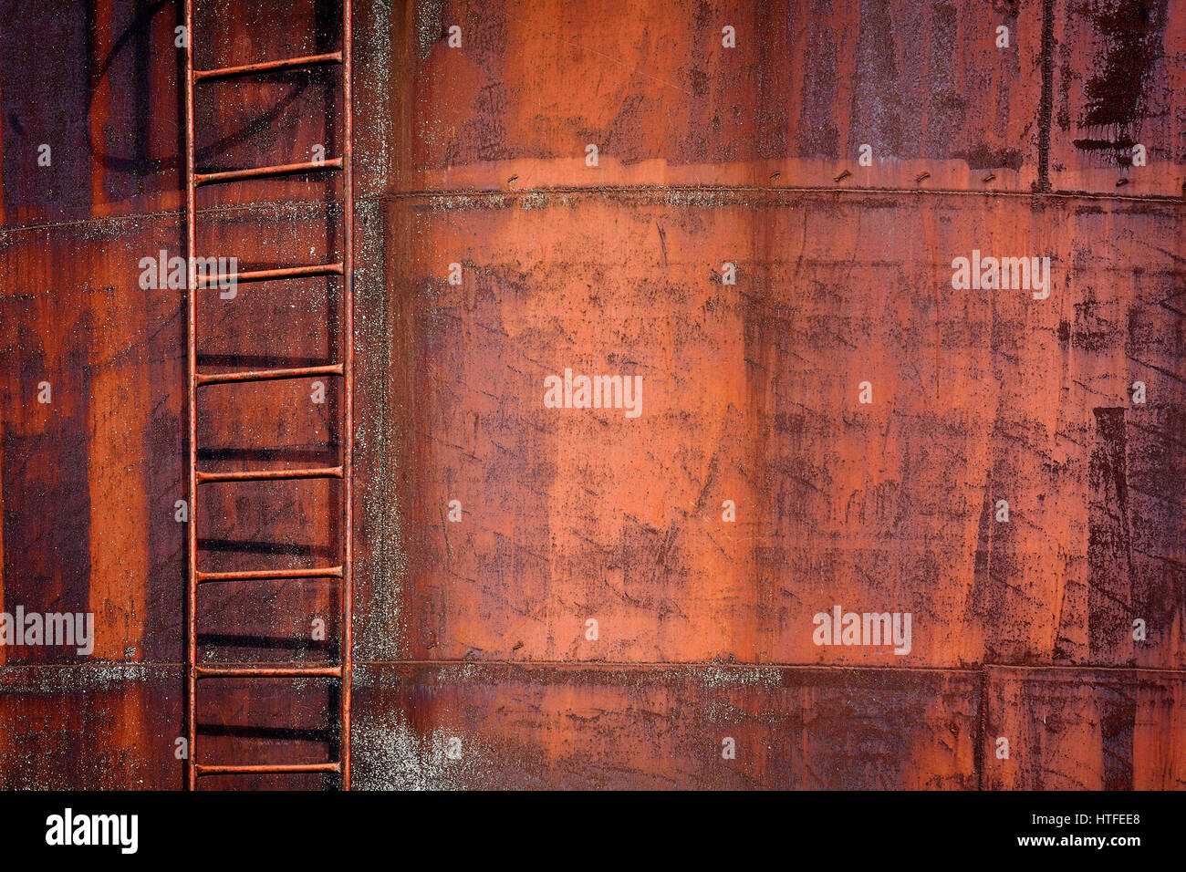 Rusty metal ladder hi-res stock photography and images - Alamy