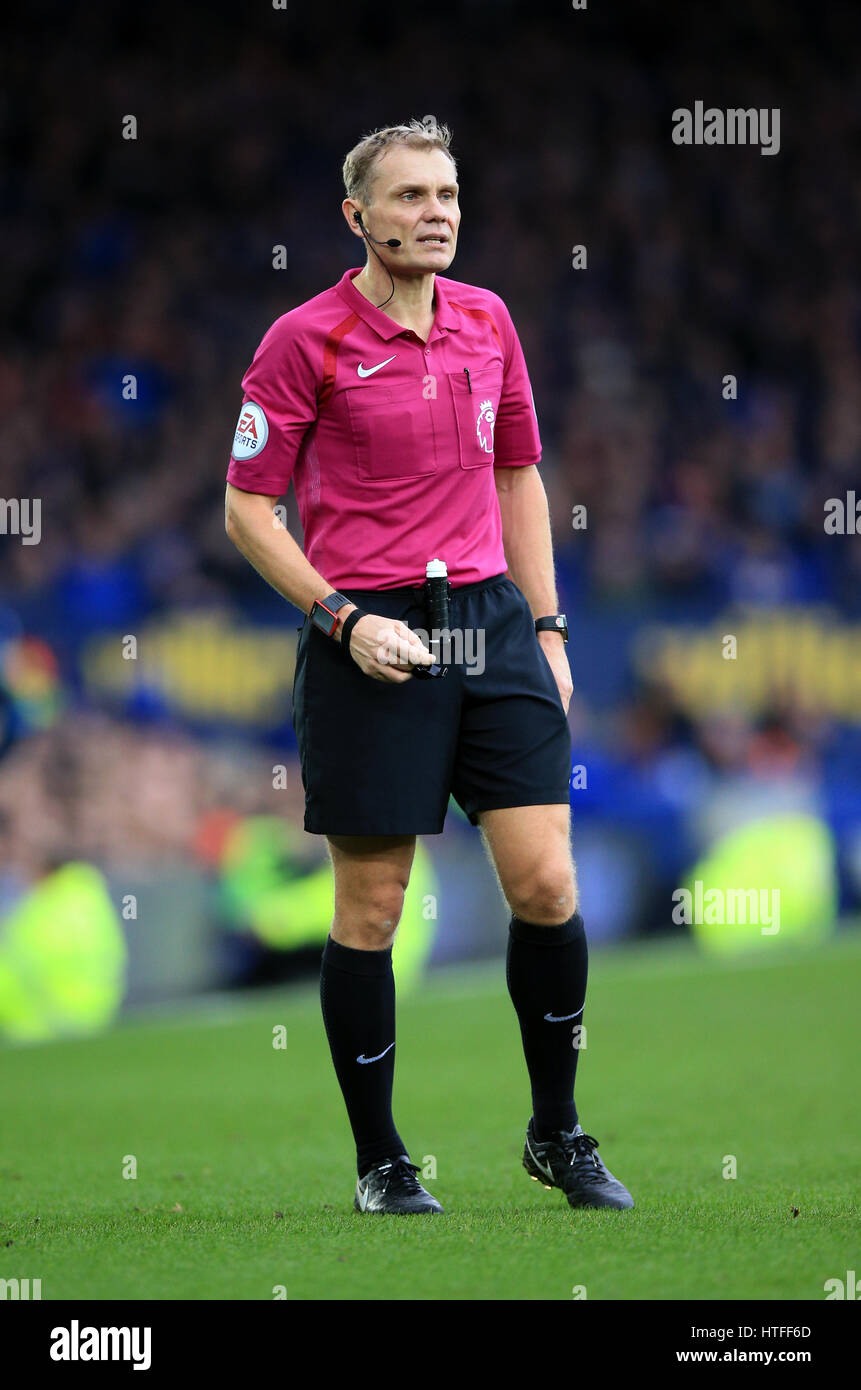 Referee Graham Scott during the Premier League match at Goodison Park ...