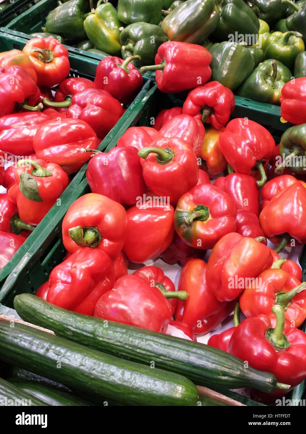 Bulk production hi-res stock photography and images - Alamy