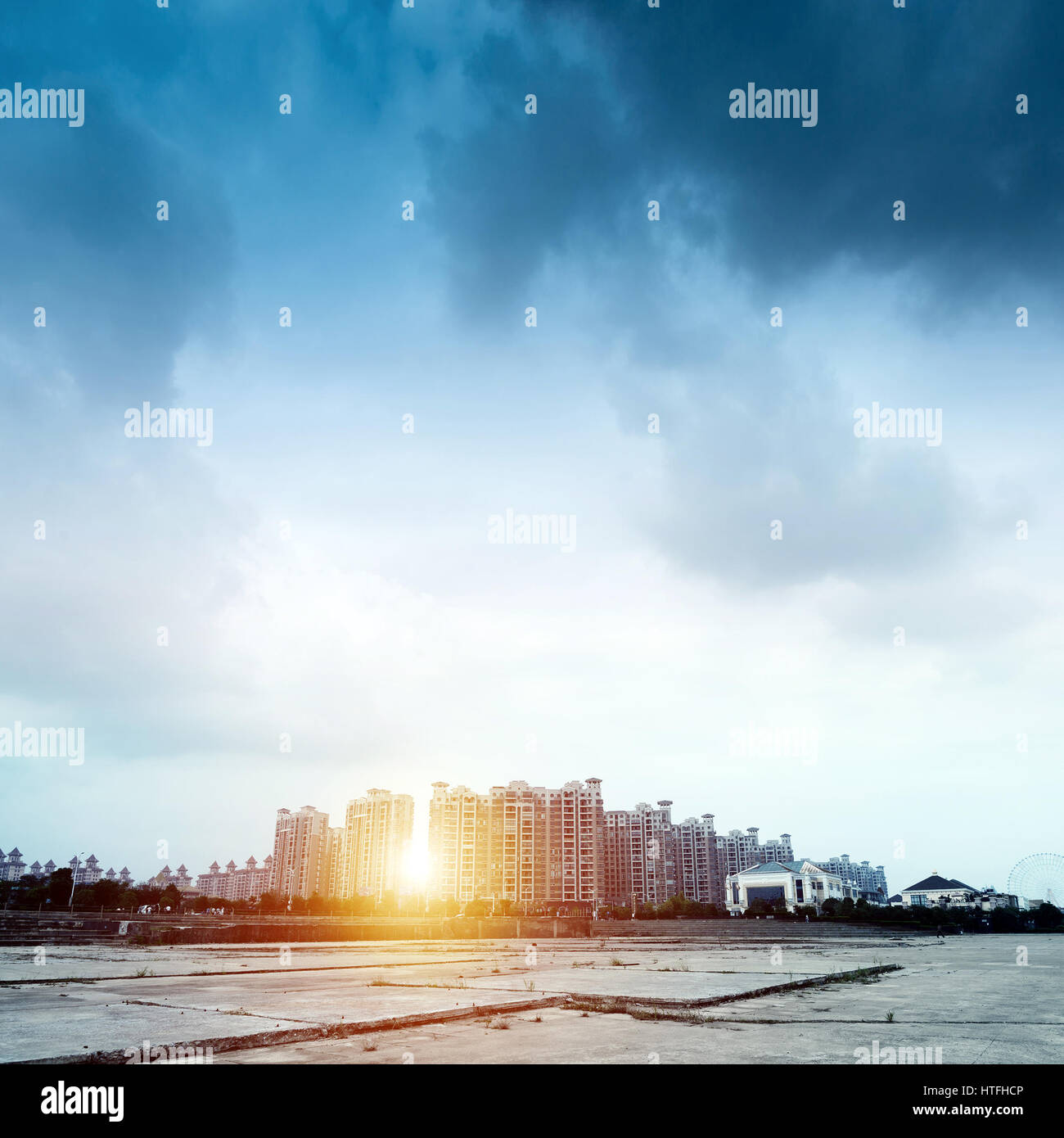 Urban residential areas hi-res stock photography and images - Alamy