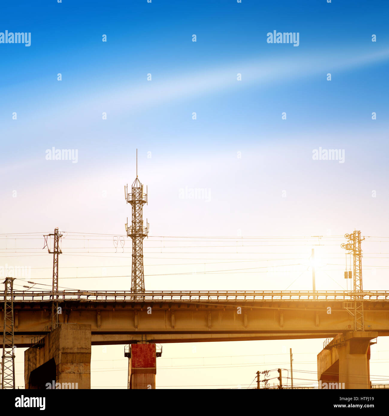 Concrete viaduct hi-res stock photography and images - Alamy