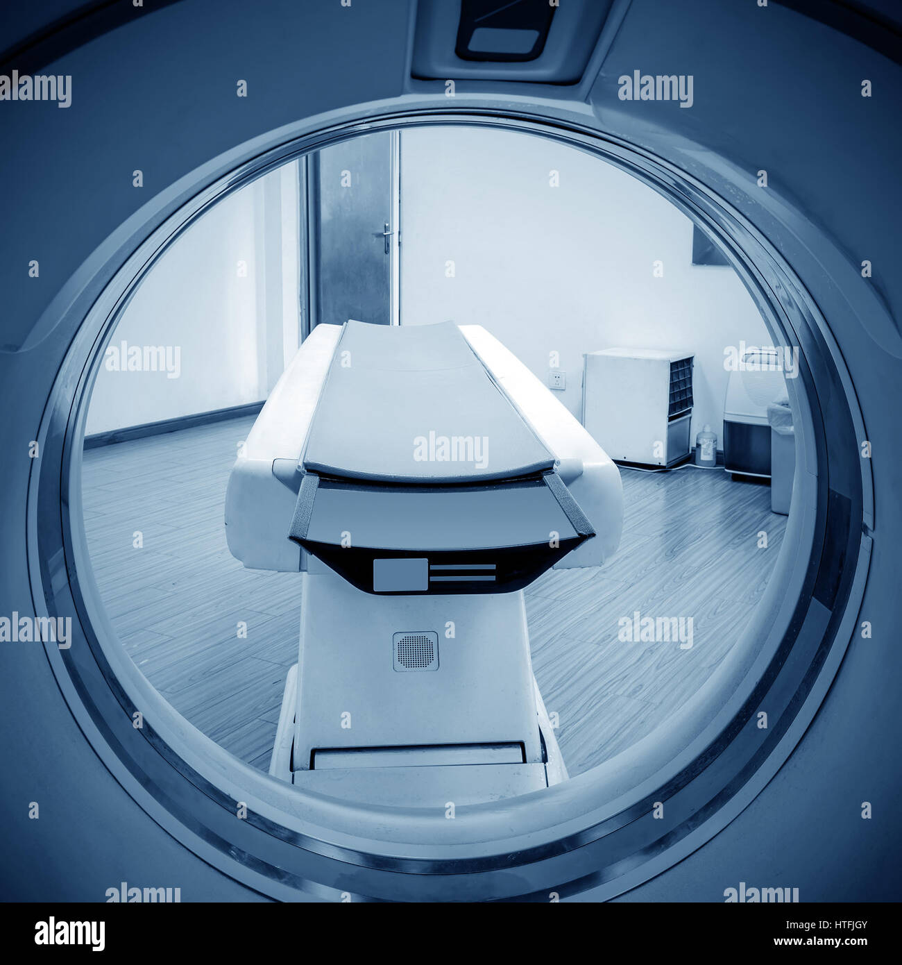 Computed tomography scanner hi-res stock photography and images - Alamy