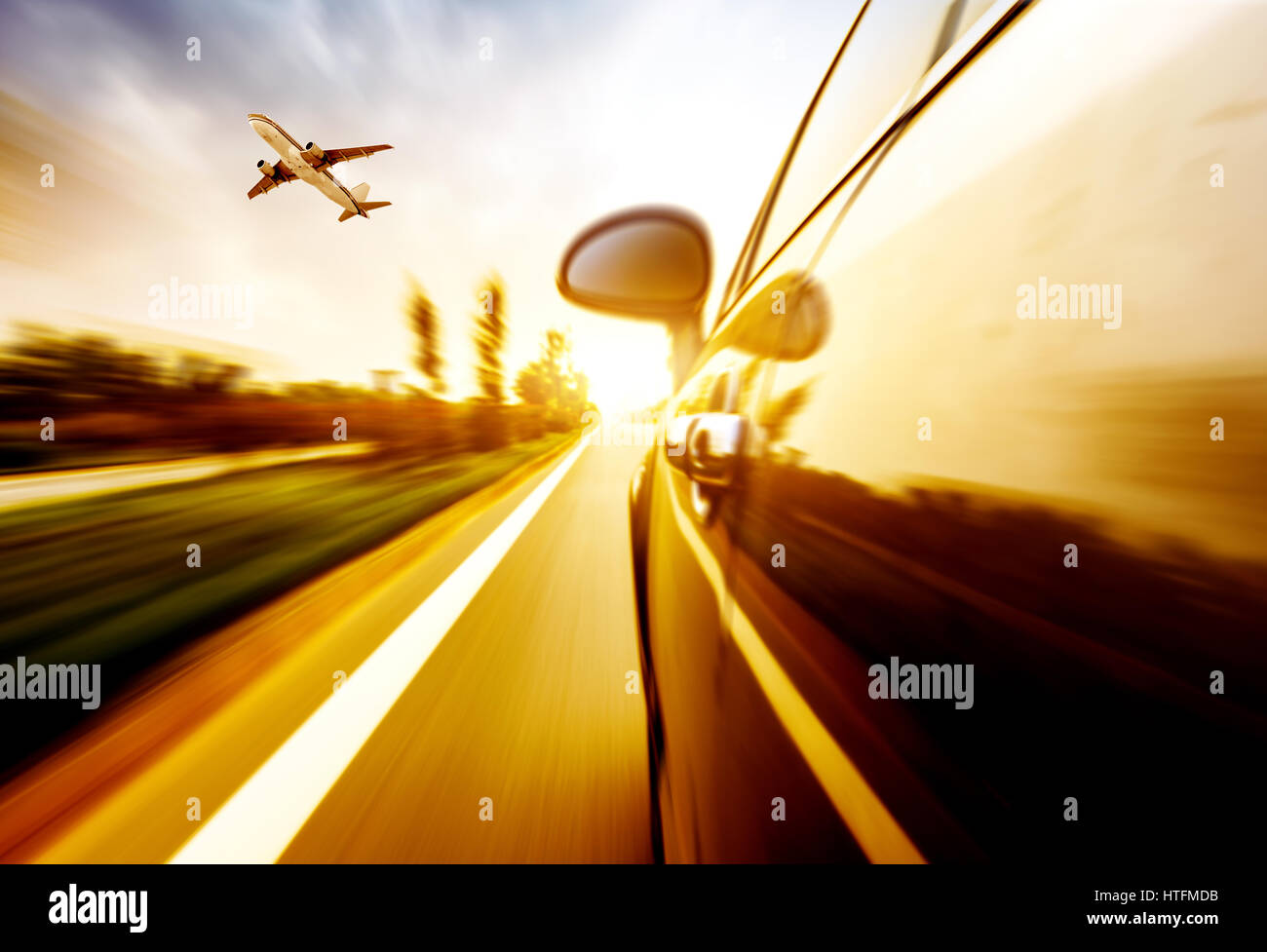 Accelerating car hi-res stock photography and images - Alamy