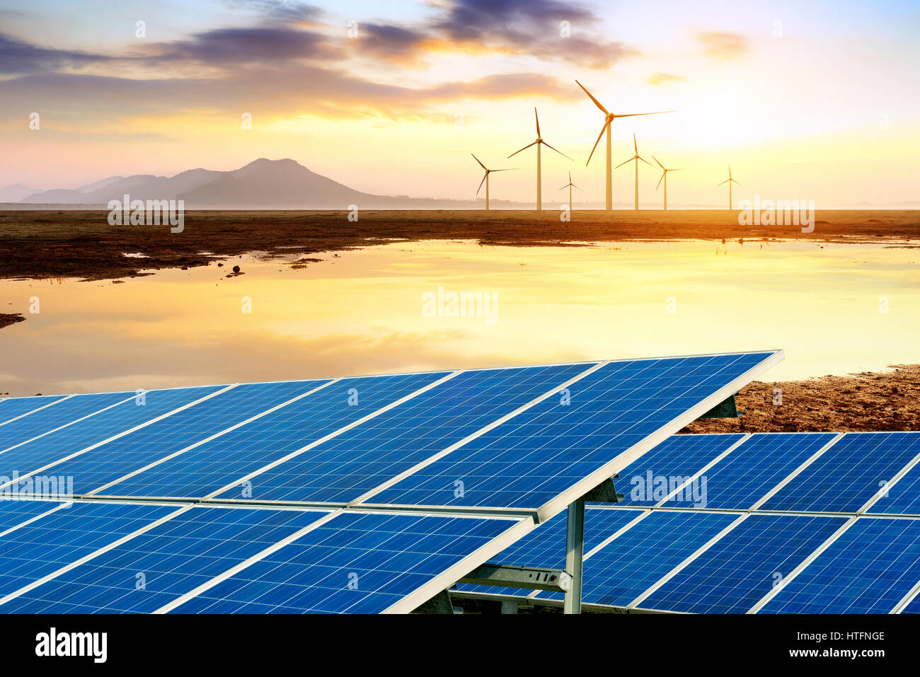 Prairies and lakes hi-res stock photography and images - Alamy