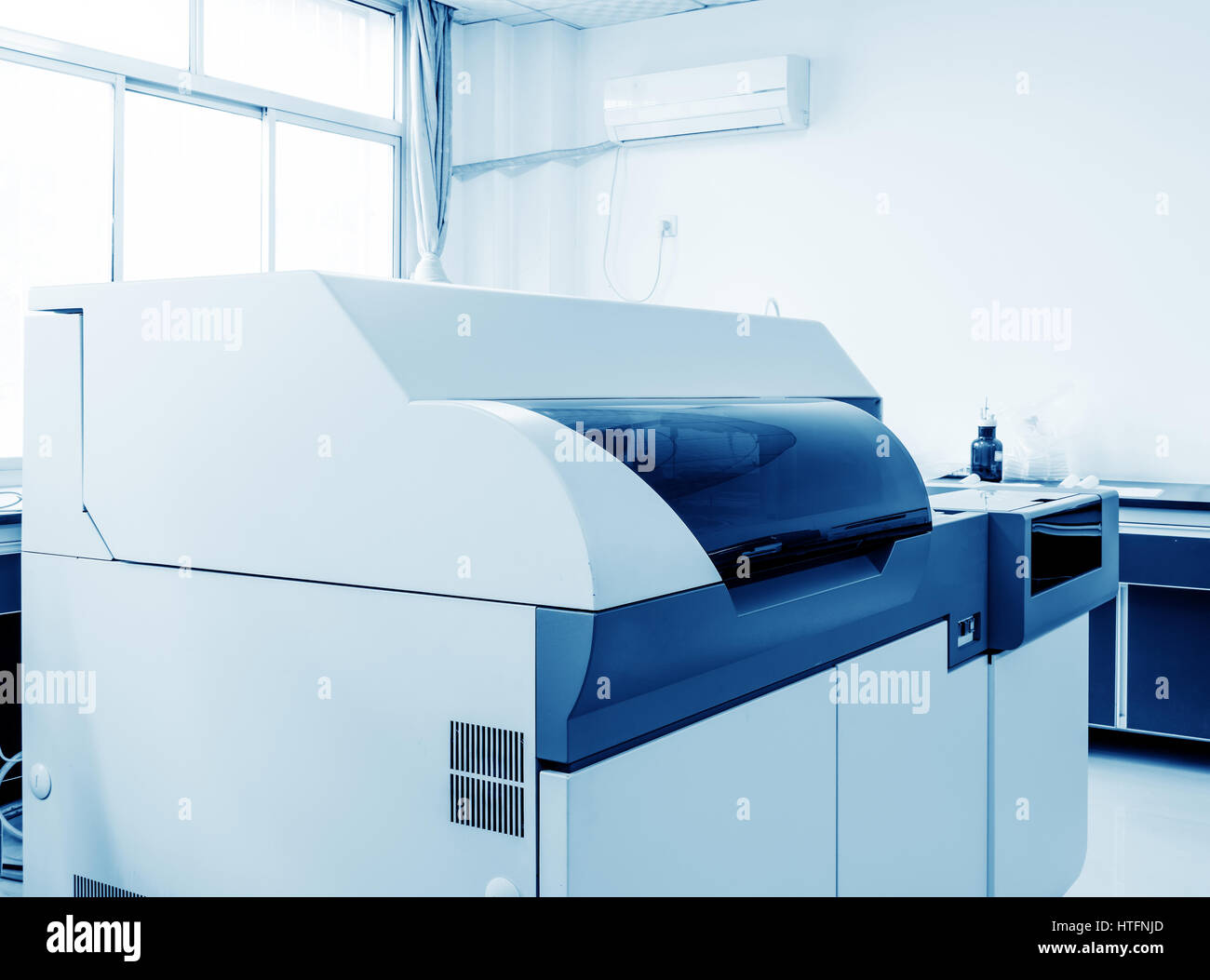 Hospital laboratories automatic biochemical analyzer hi-res stock ...