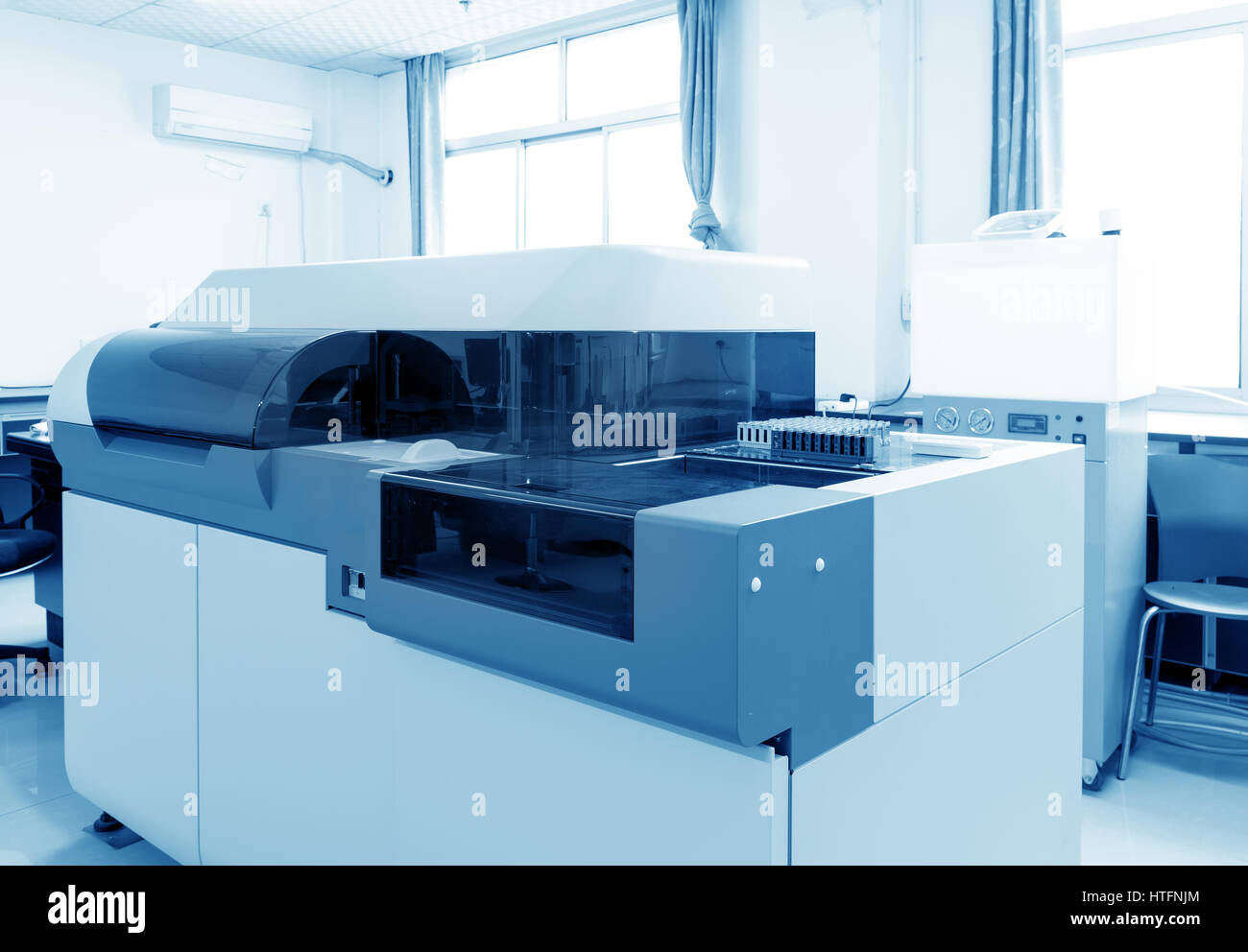 Biochemical analyzer hi-res stock photography and images - Alamy