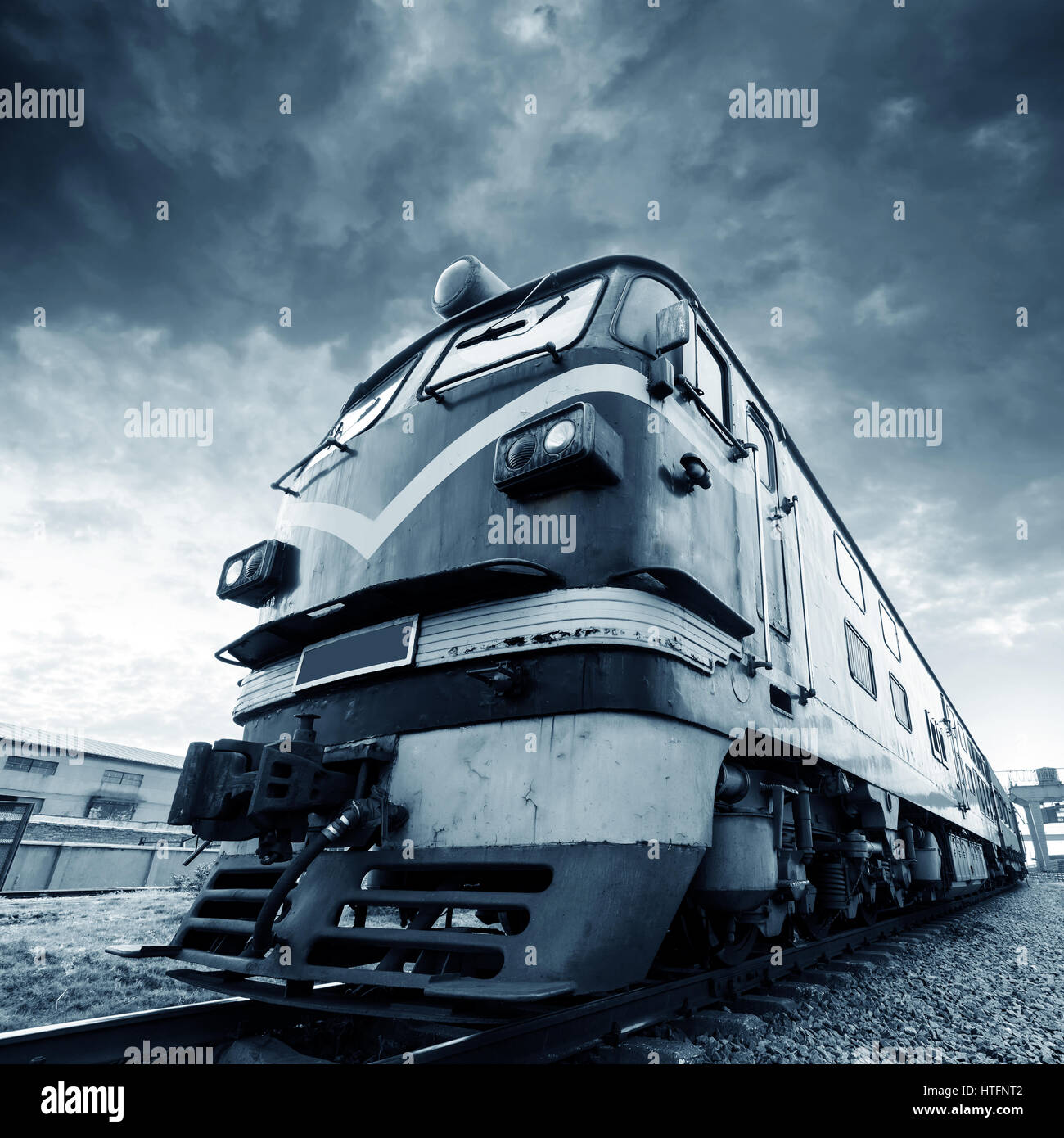 Rusting train carriages hi-res stock photography and images - Alamy