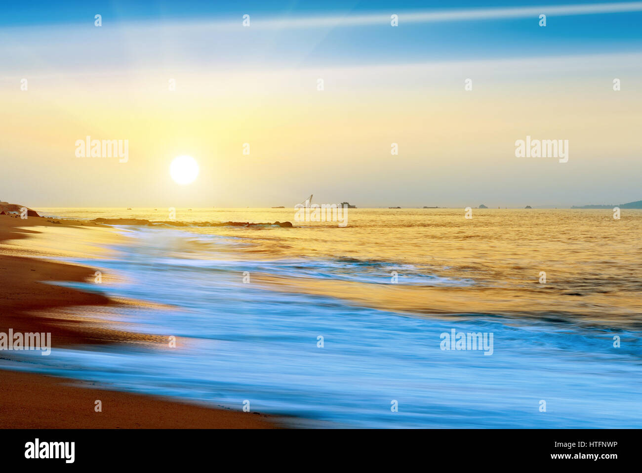 Colorful dawn over the sea. Nature composition Stock Photo - Alamy