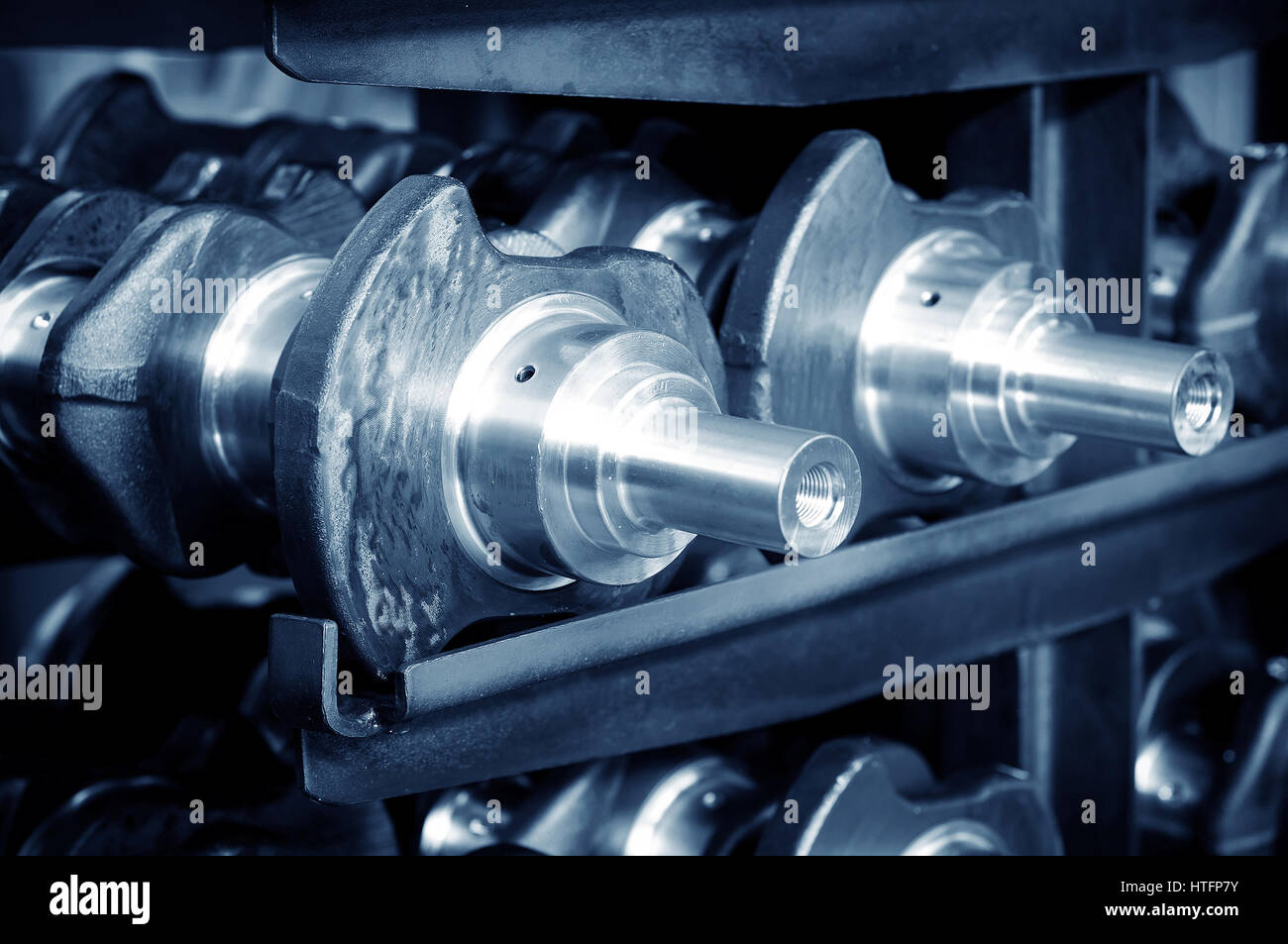 Car parts: crankshaft, close close-up Stock Photo - Alamy
