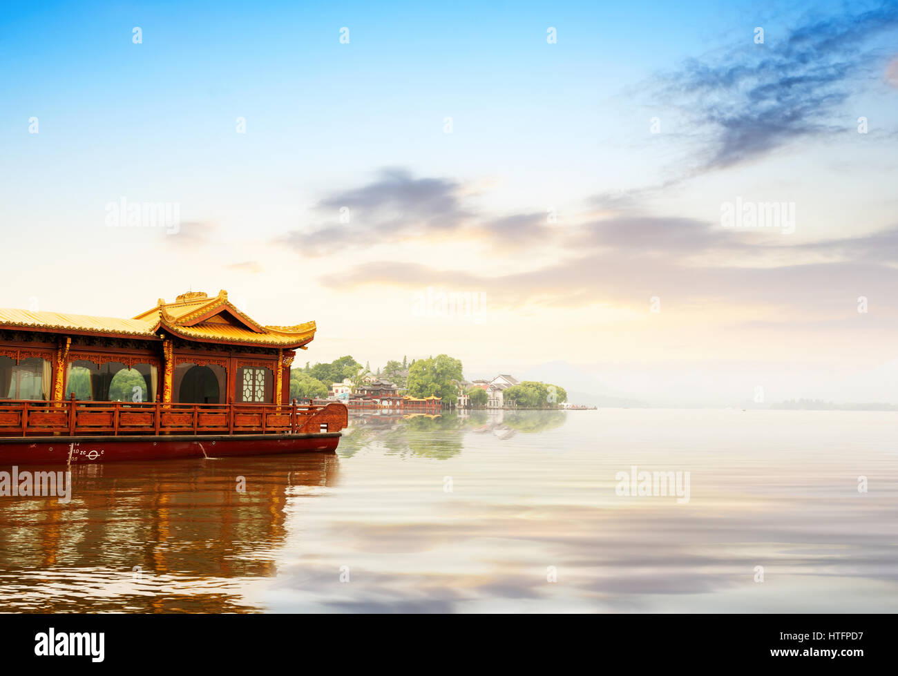 Xihu lake hangzhou china hi-res stock photography and images - Alamy