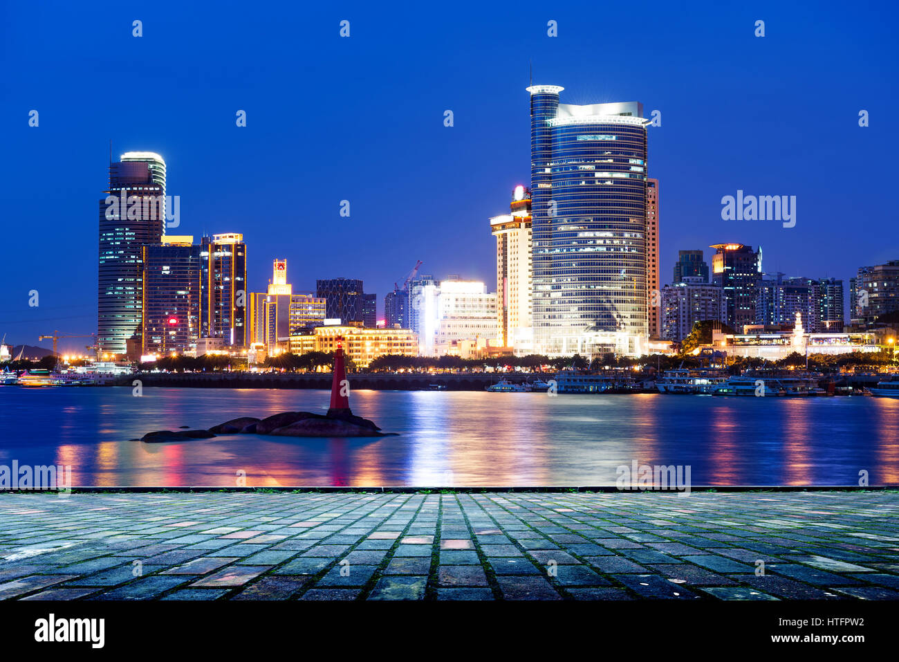 Xiamen city hi-res stock photography and images - Alamy