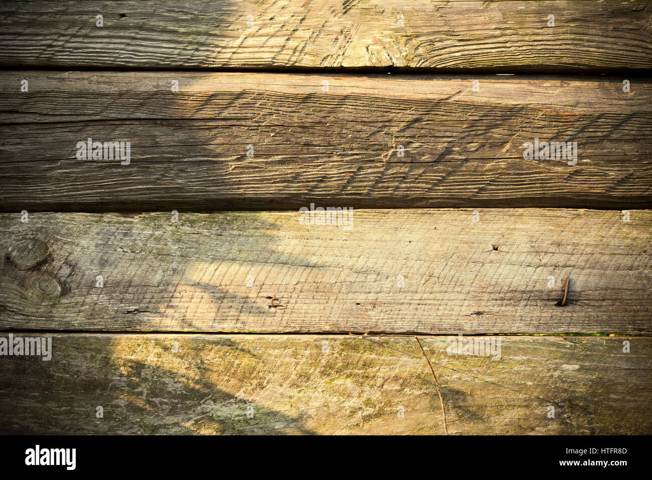 Dark wood retro sun hi-res stock photography and images - Alamy