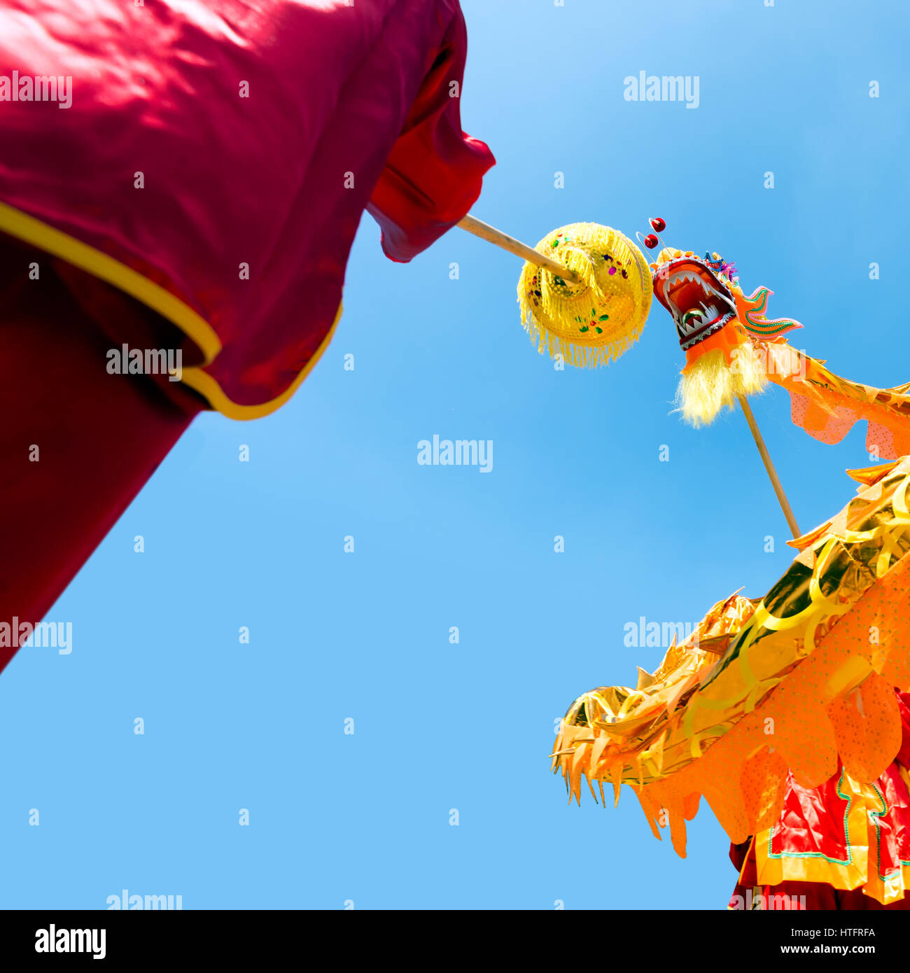 Dragon dance festival hi-res stock photography and images - Alamy