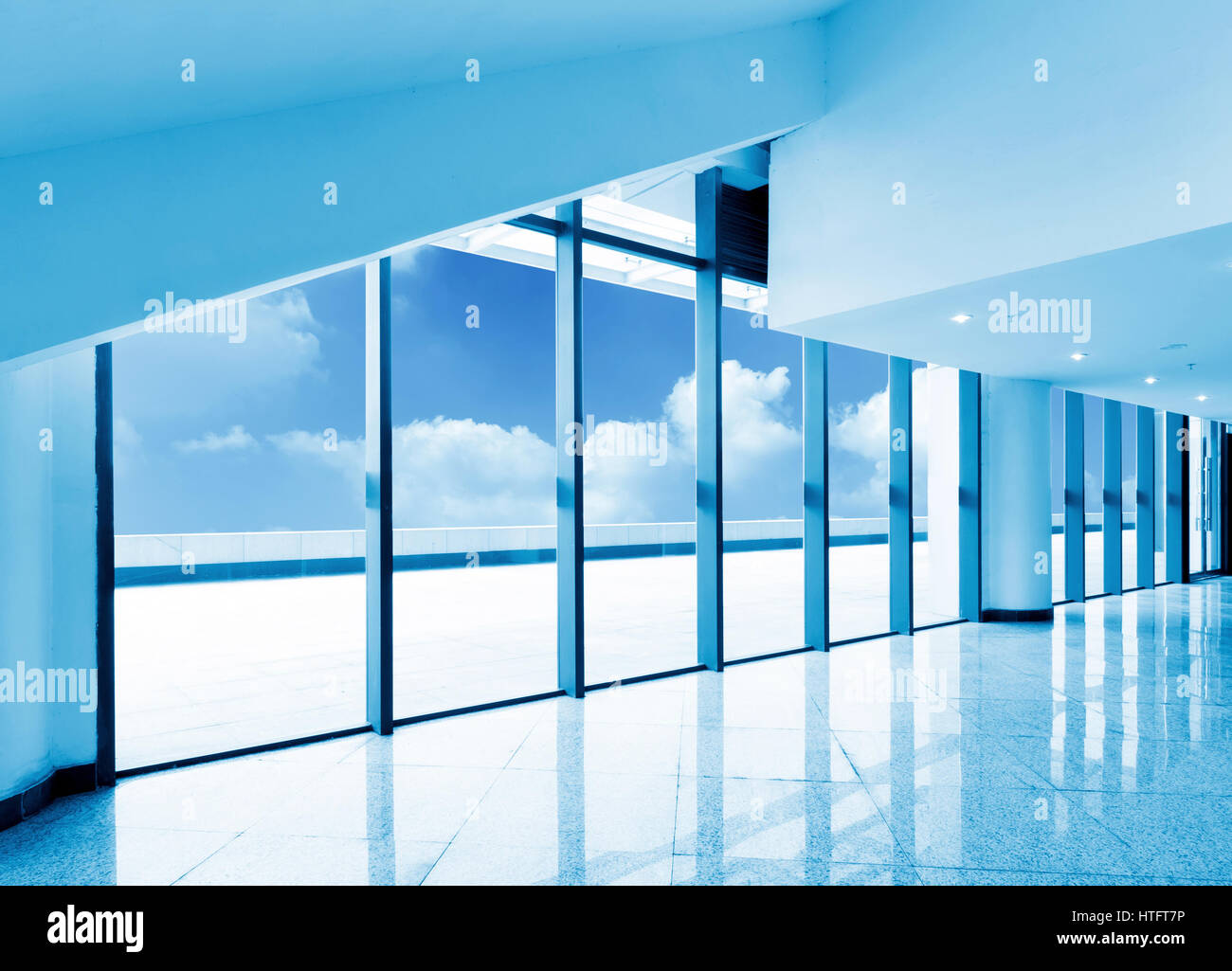 Internal office windows hi-res stock photography and images - Alamy