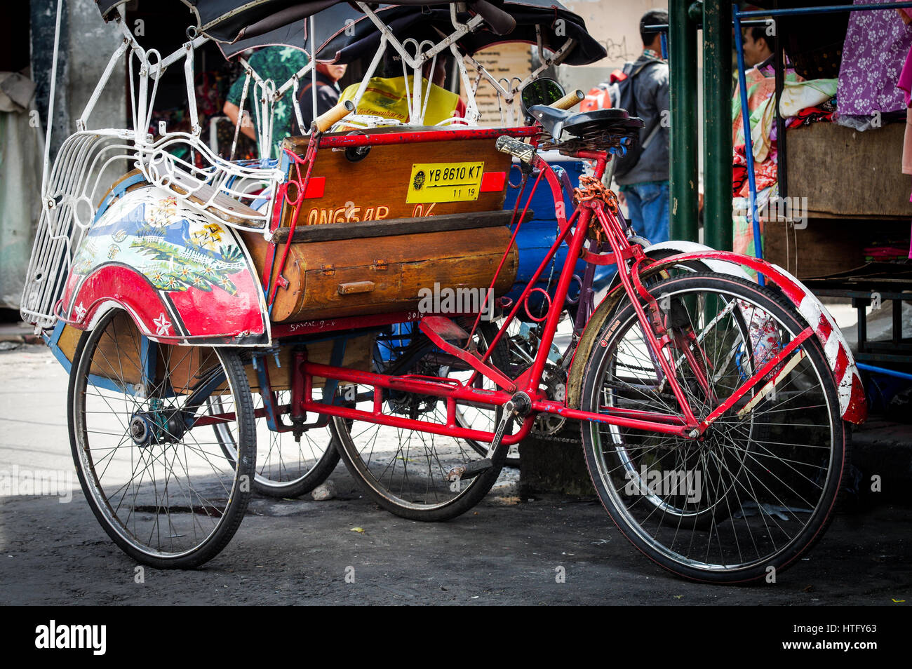 Becak indonesia hi-res stock photography and images - Alamy