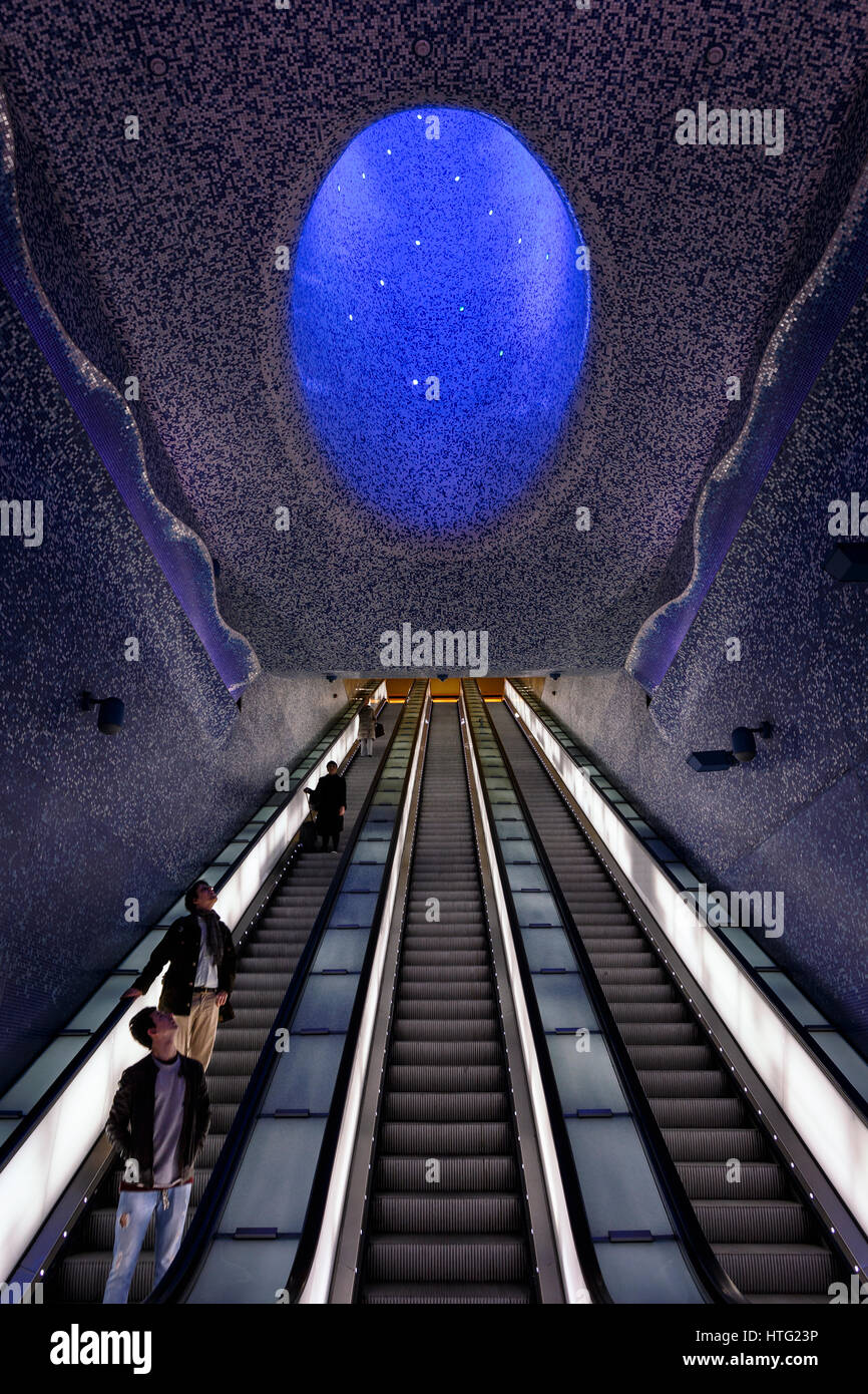 Escalators in Toledo Metro Station, Naples, Italy Stock Photo - Alamy