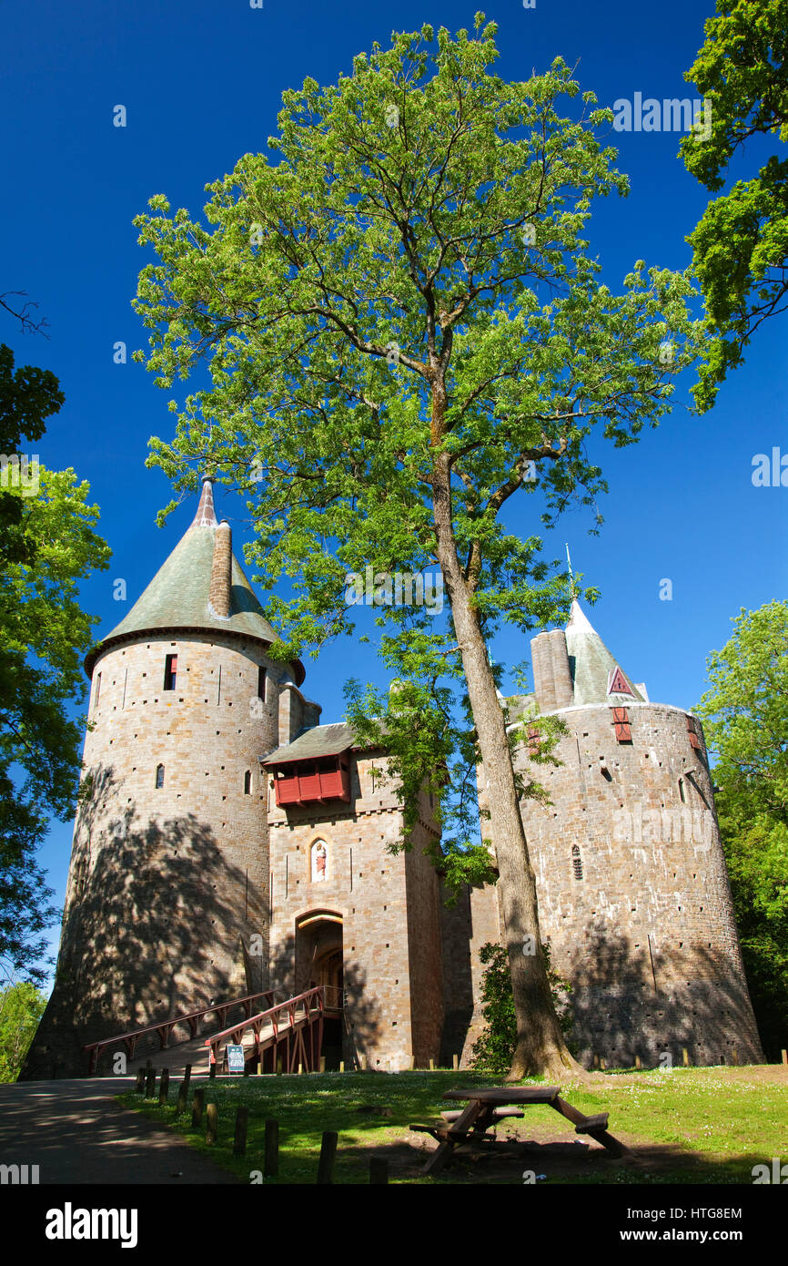 Castell coch summer cardiff hi-res stock photography and images - Alamy