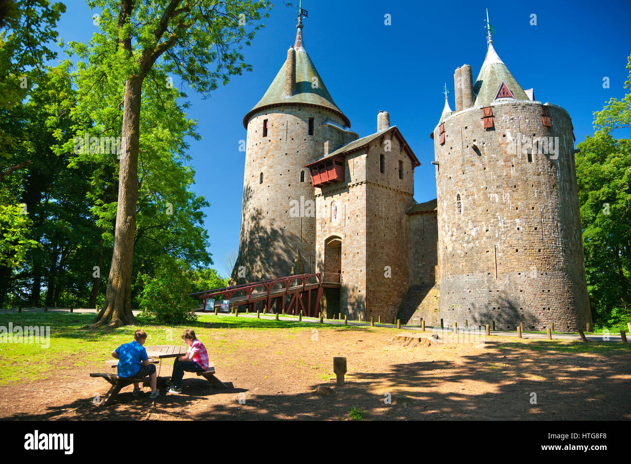 Castell coch hi-res stock photography and images - Alamy