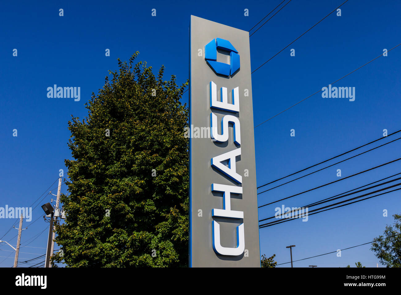 Chase bank sign hi-res stock photography and images - Alamy
