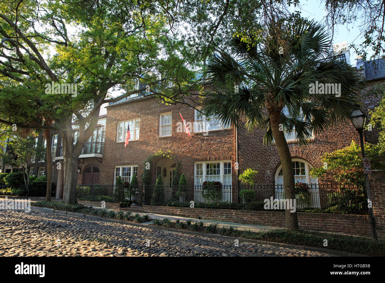 Charleston historic district hi-res stock photography and images - Alamy