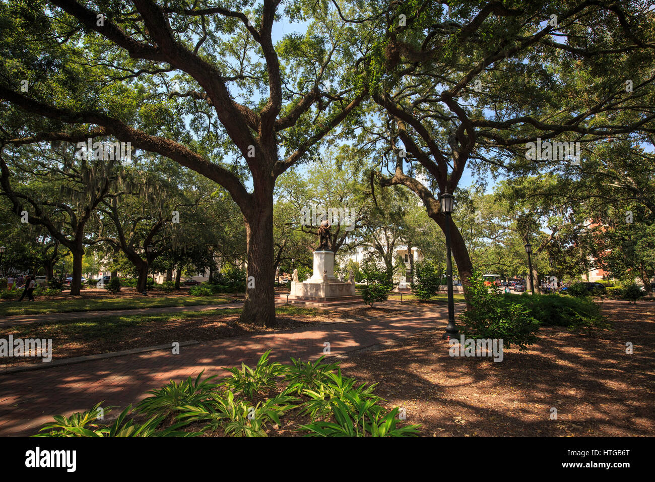 James Oglethorpe Statue in Chippewa Square, Savannah. Georgia (founder ...