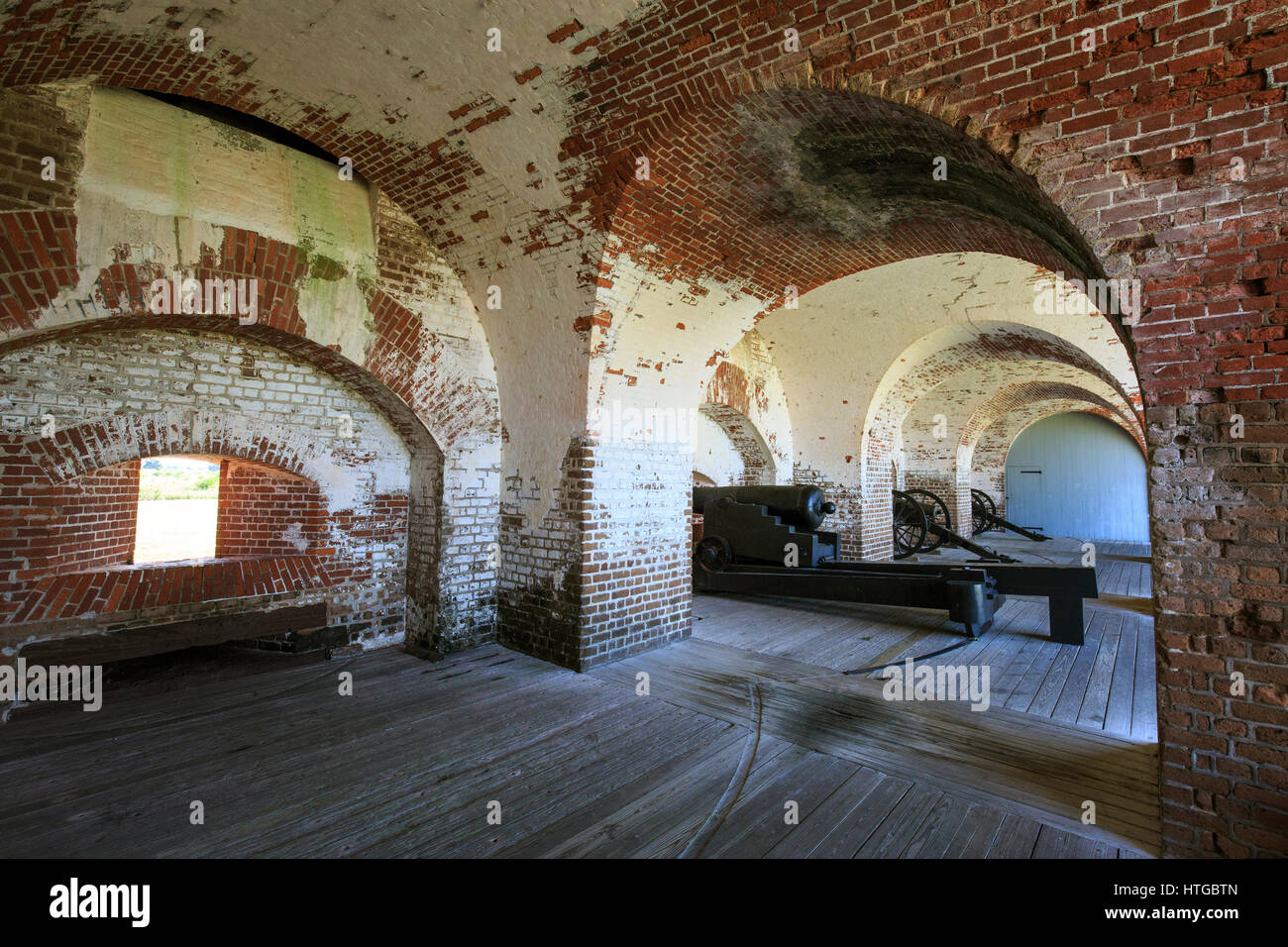 Canon on display at Fort Pulaski National Monument, Savannah Georgia ...