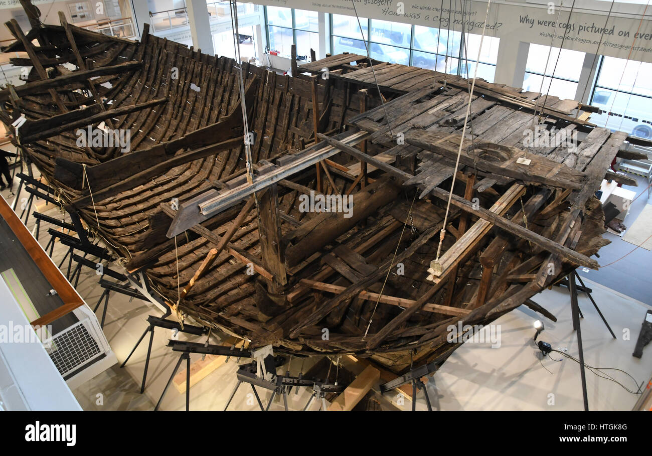 Cog built hi-res stock photography and images - Alamy