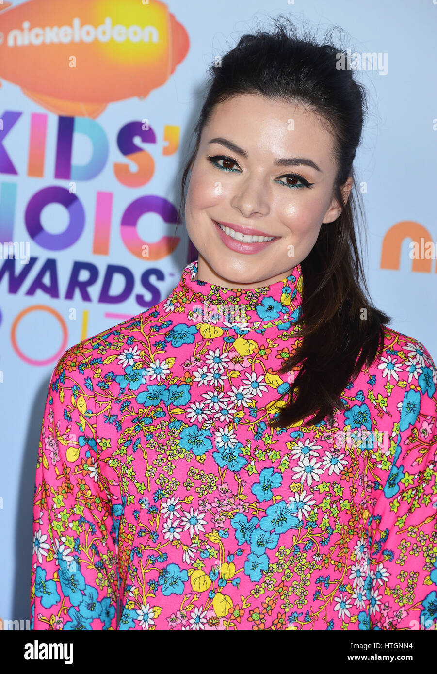Miranda cosgrove 2017 hi-res stock photography and images - Alamy