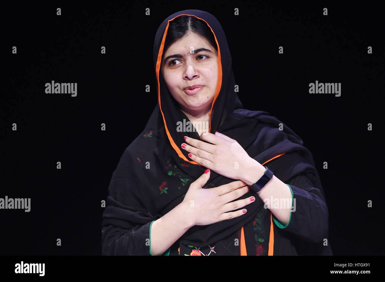 Malala yousafzai school hi-res stock photography and images - Alamy