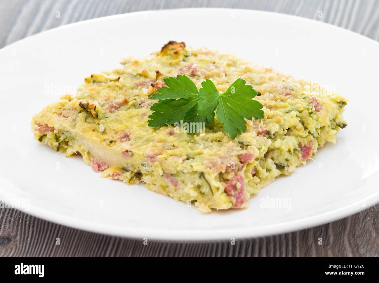 Courgette pie hi-res stock photography and images - Alamy