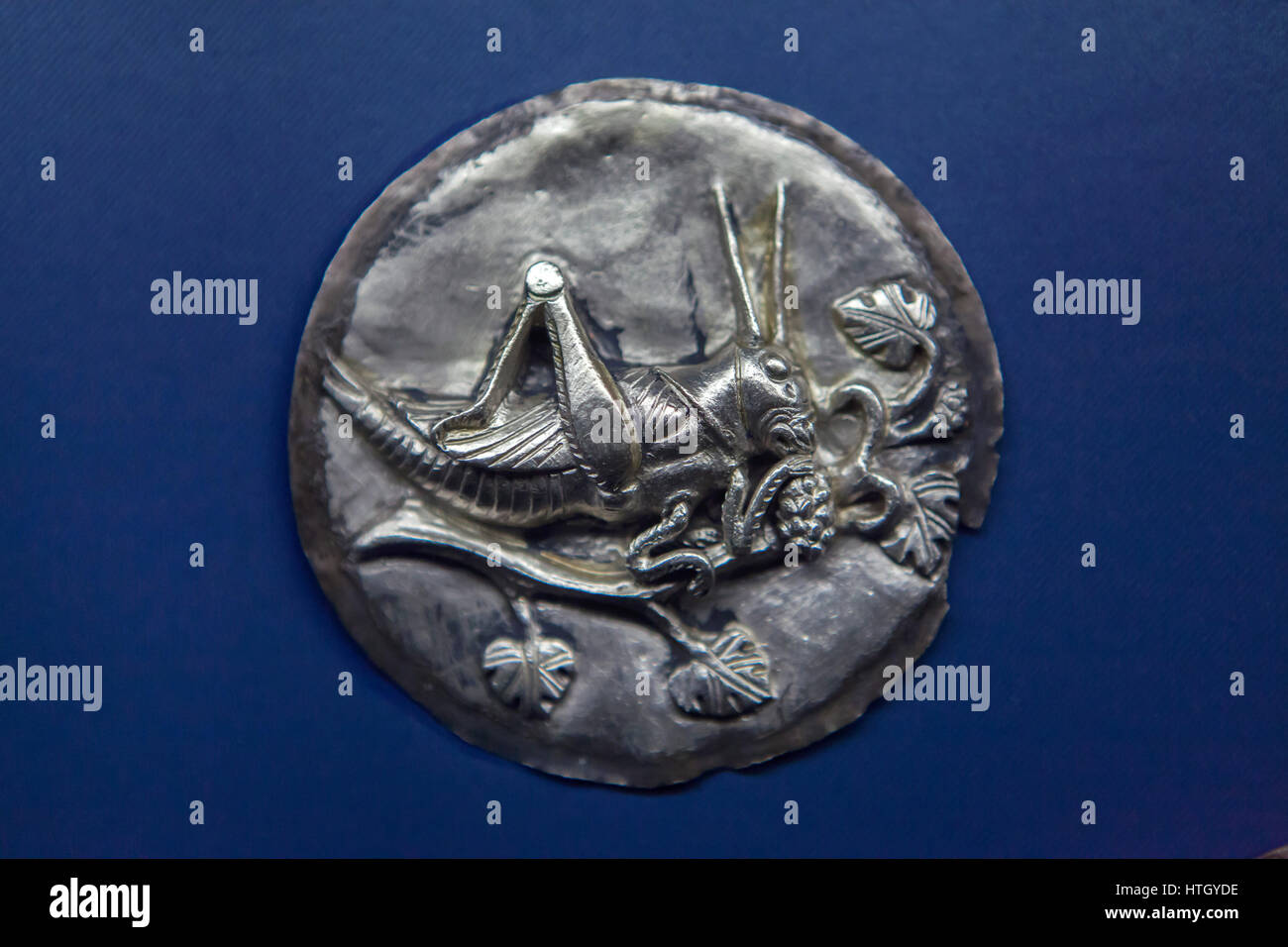 Jewellery of ancient greece hi-res stock photography and images - Alamy