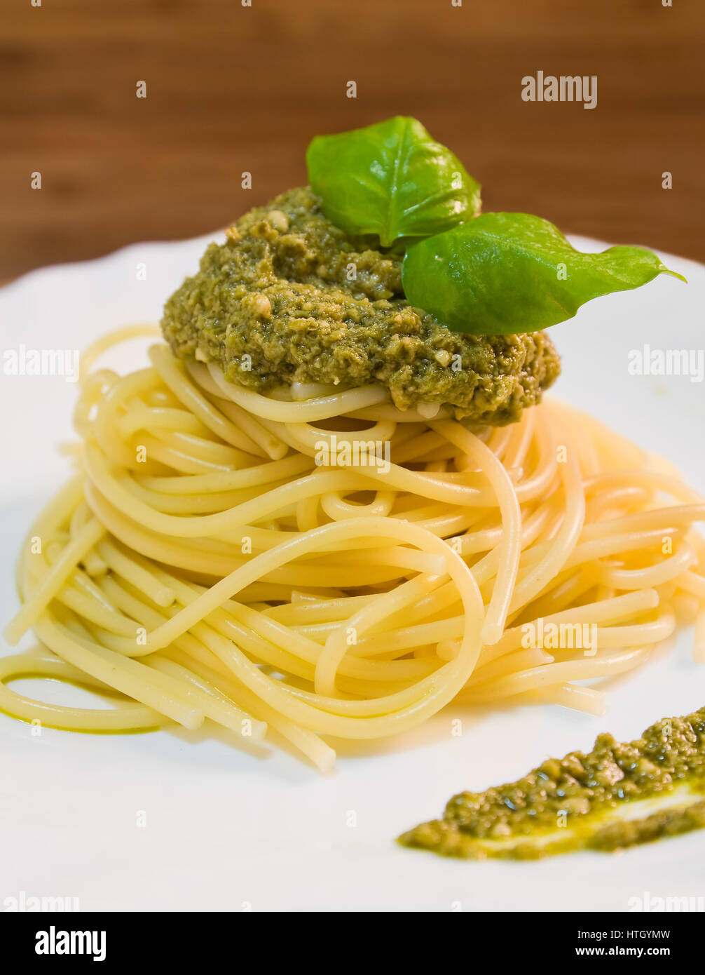 Spaghetti with pesto Stock Photo - Alamy