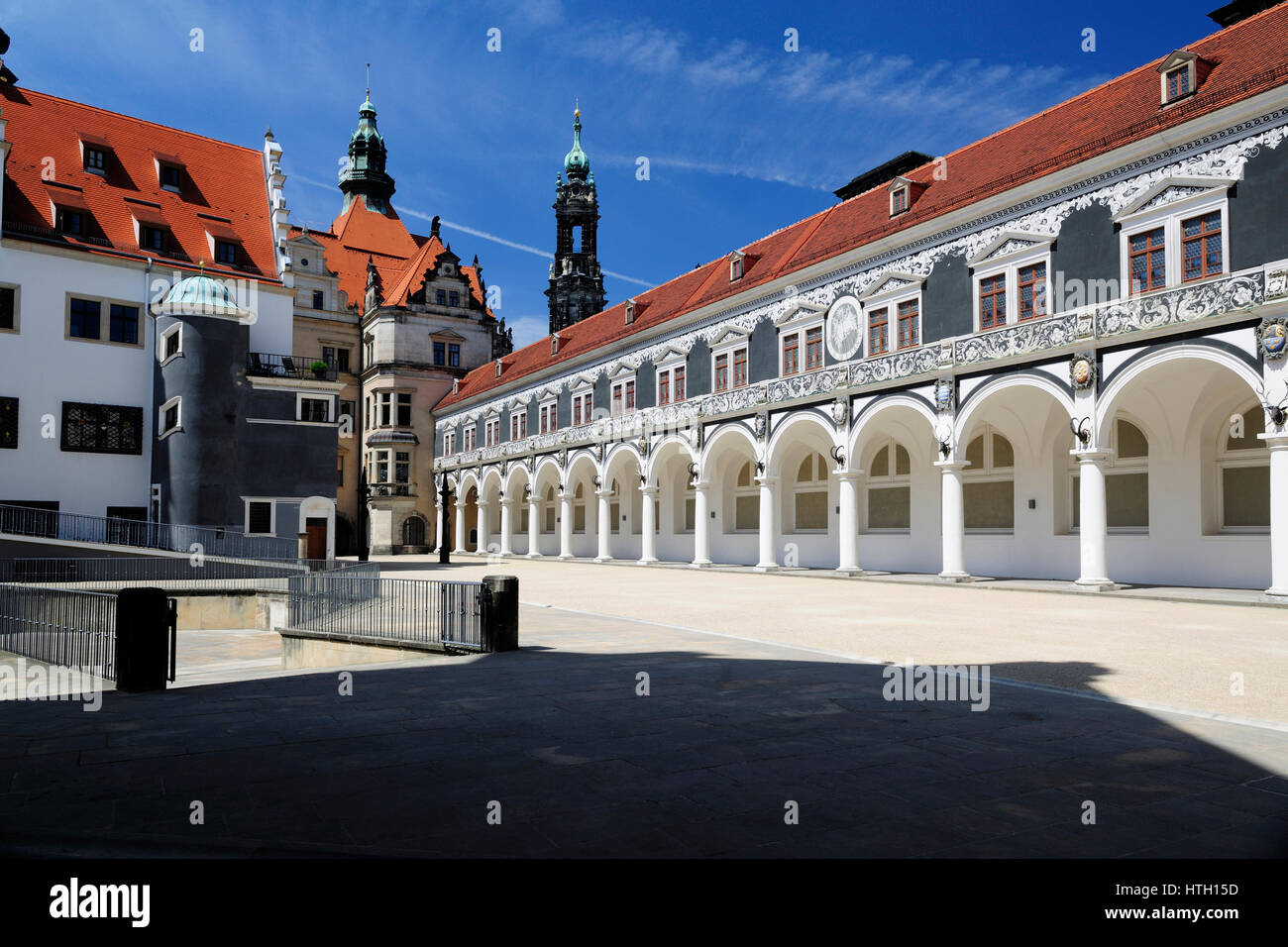 Colonnade Colonnades Column Columns Stock Photos & Colonnade Colonnades ...