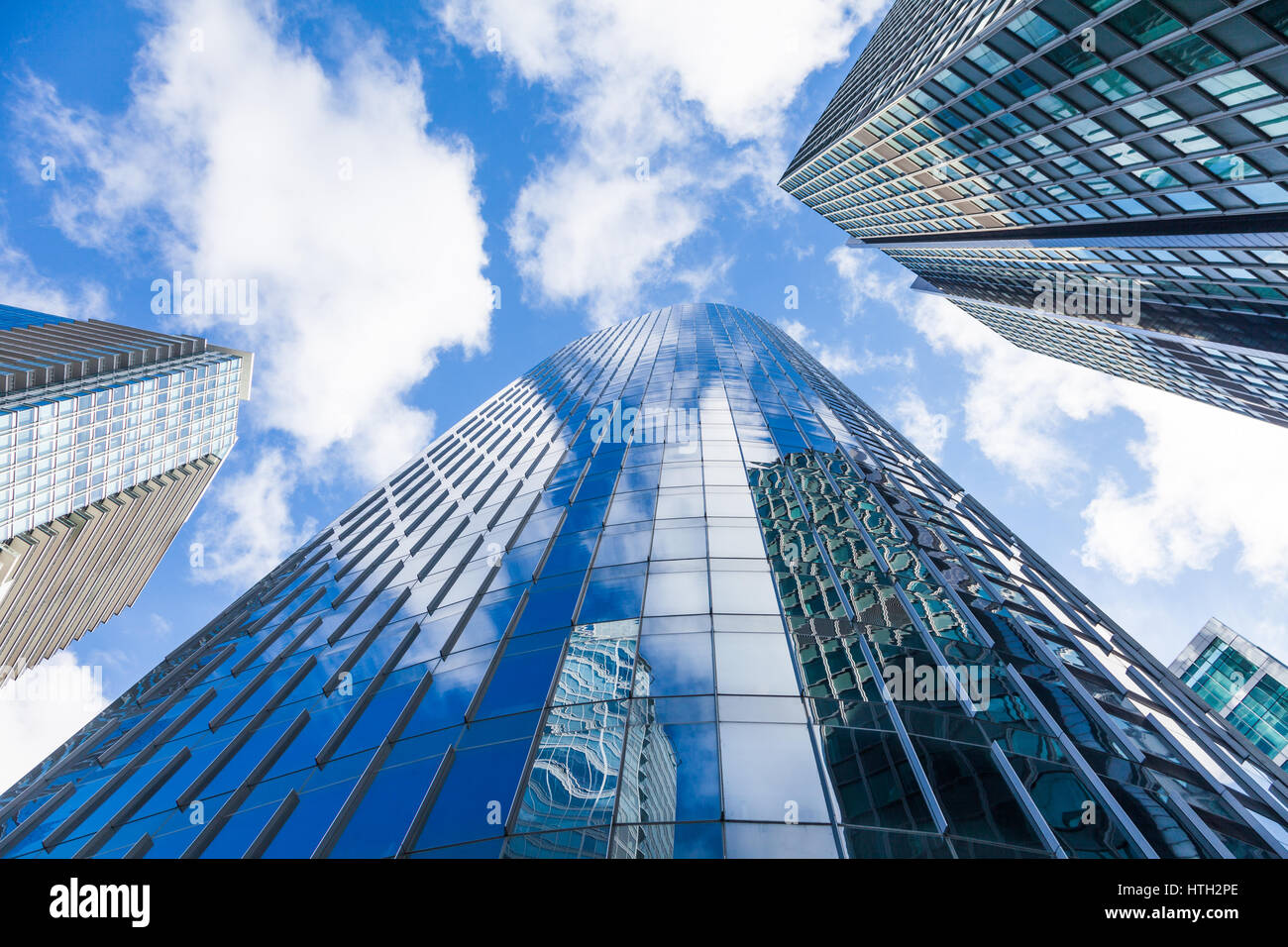 Buildings with reflective exterior hi-res stock photography and images ...