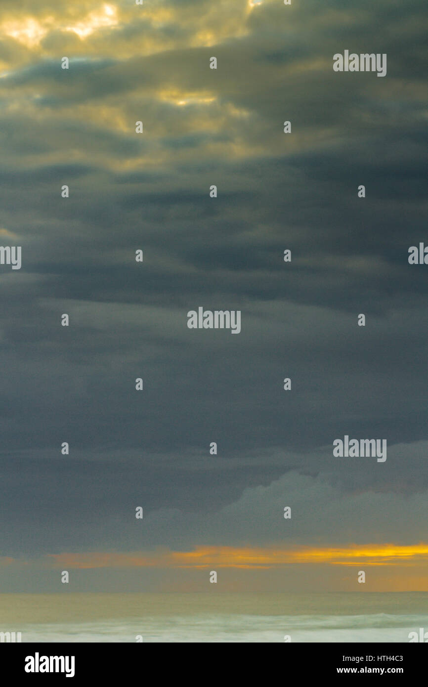 Storm building hi-res stock photography and images - Alamy