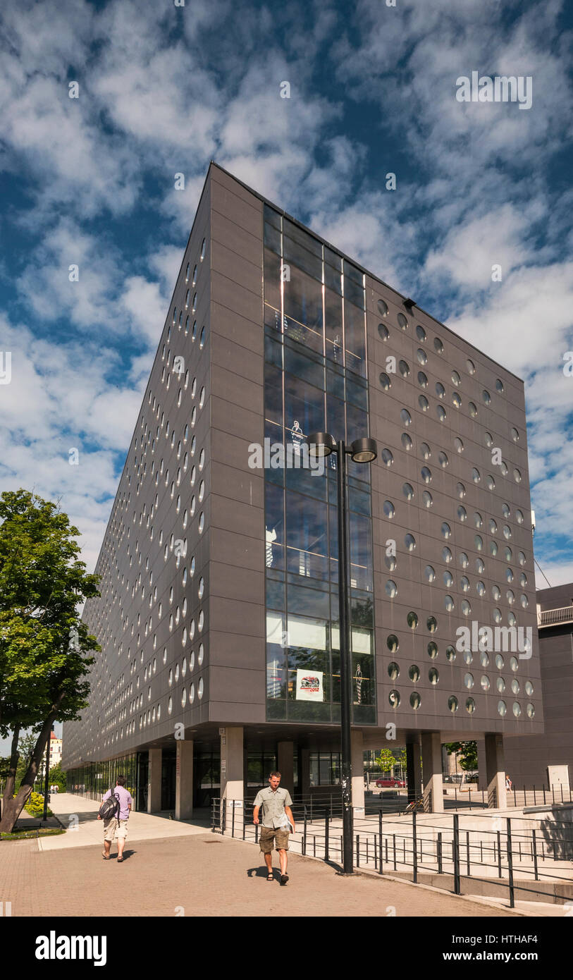 Circular building exterior hi-res stock photography and images - Alamy