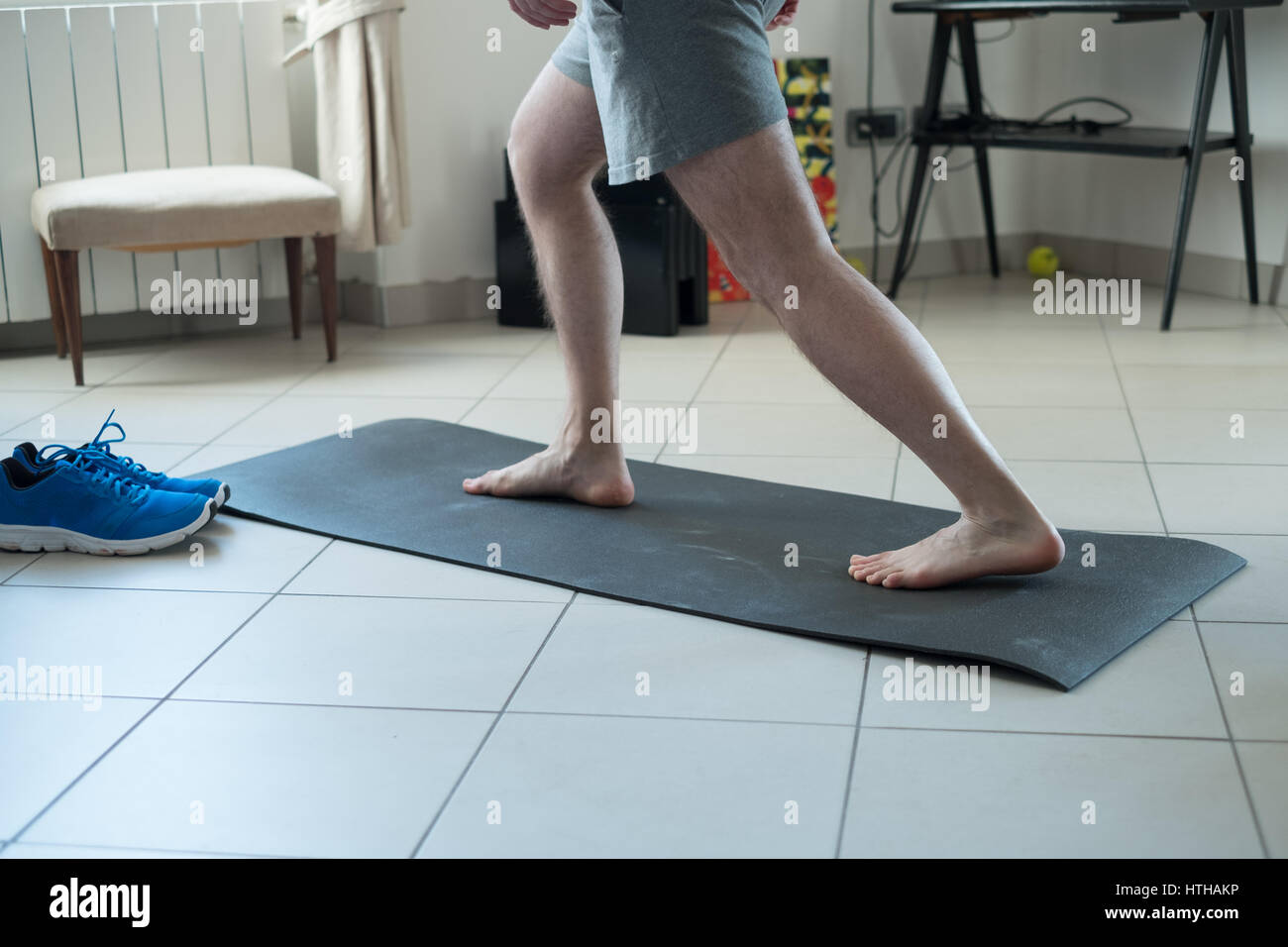 Fat man side view hi-res stock photography and images - Alamy