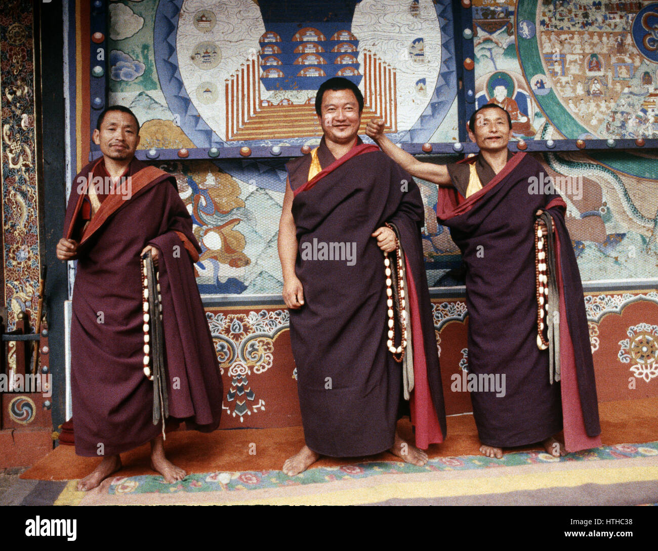 Buddhist monks in Wangdiphodrang Dzong, Buddhist monastery, Bhutan ...