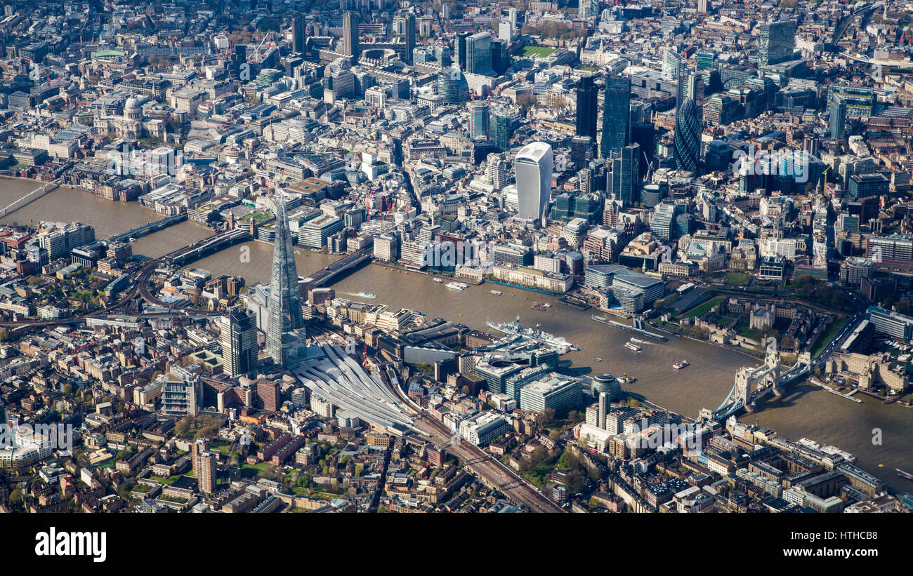 Thames architecture hi-res stock photography and images - Alamy