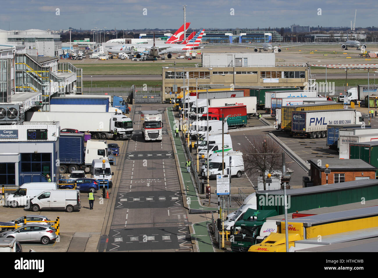 HEATHROW CARGO TERMINAL Stock Photo - Alamy