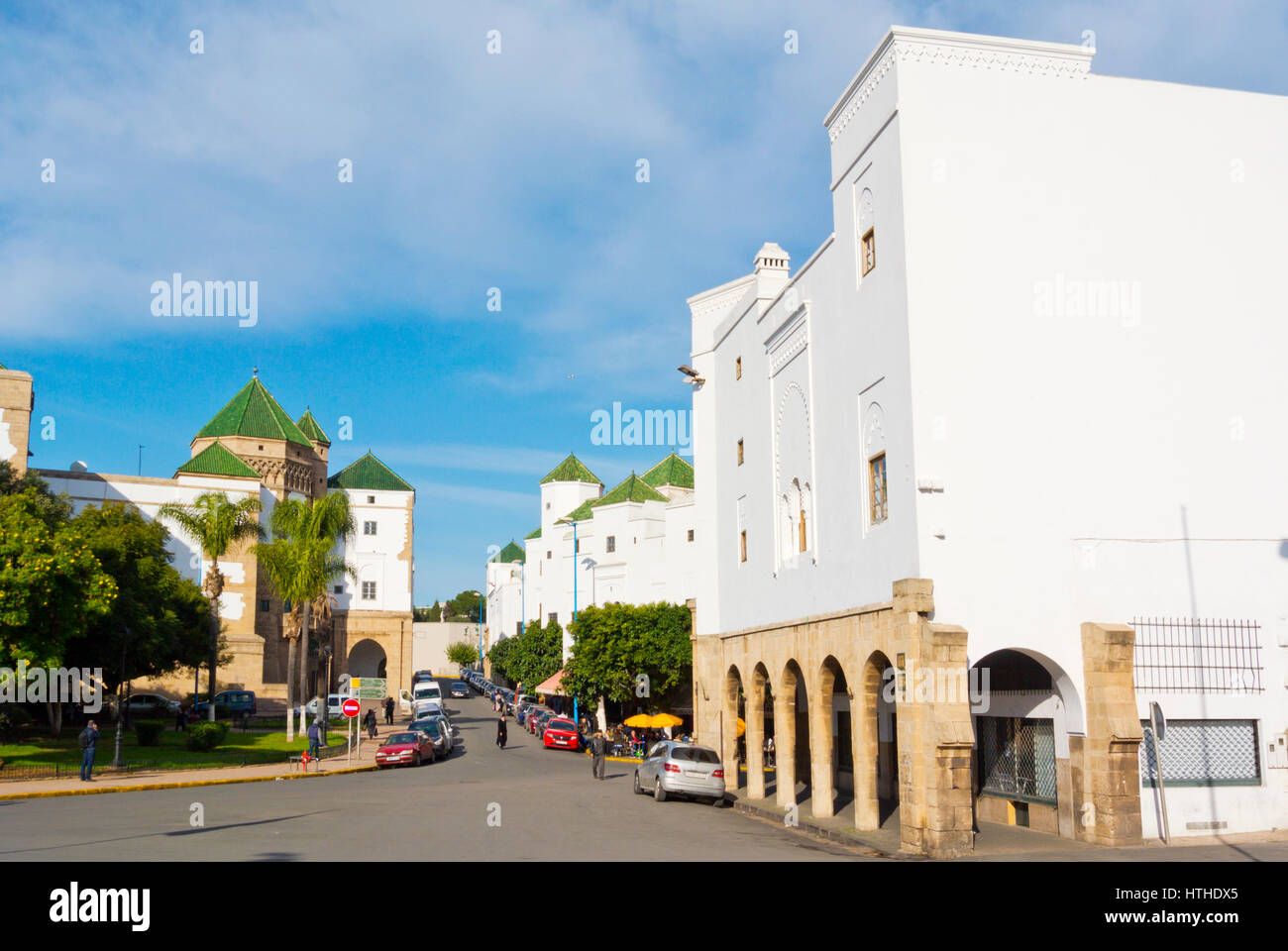 Quartier des Habous, Nouvelle Medina, Mahkama du Pacha in background ...