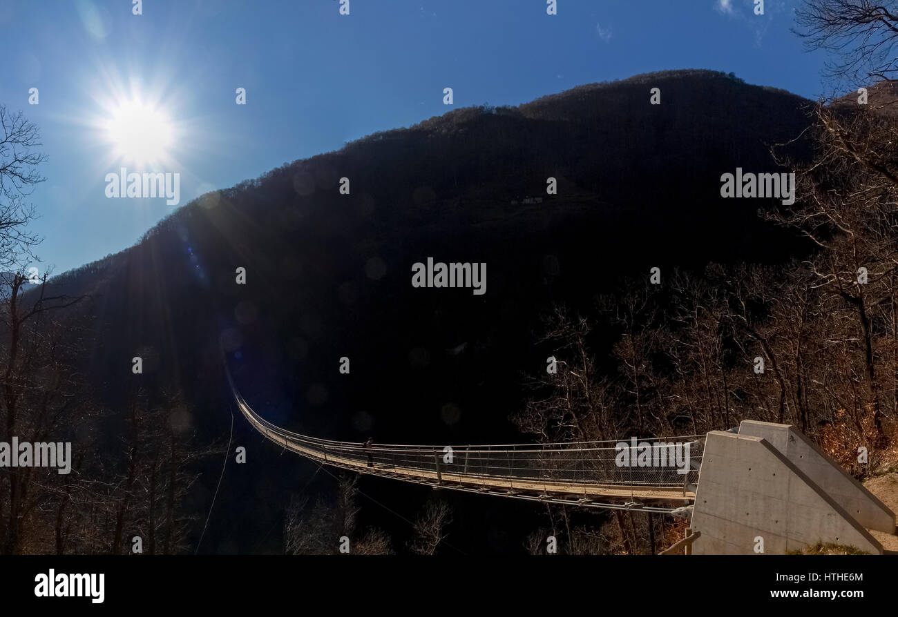 Sementina, switzerland: Suspension bridge over the valley Stock Photo ...