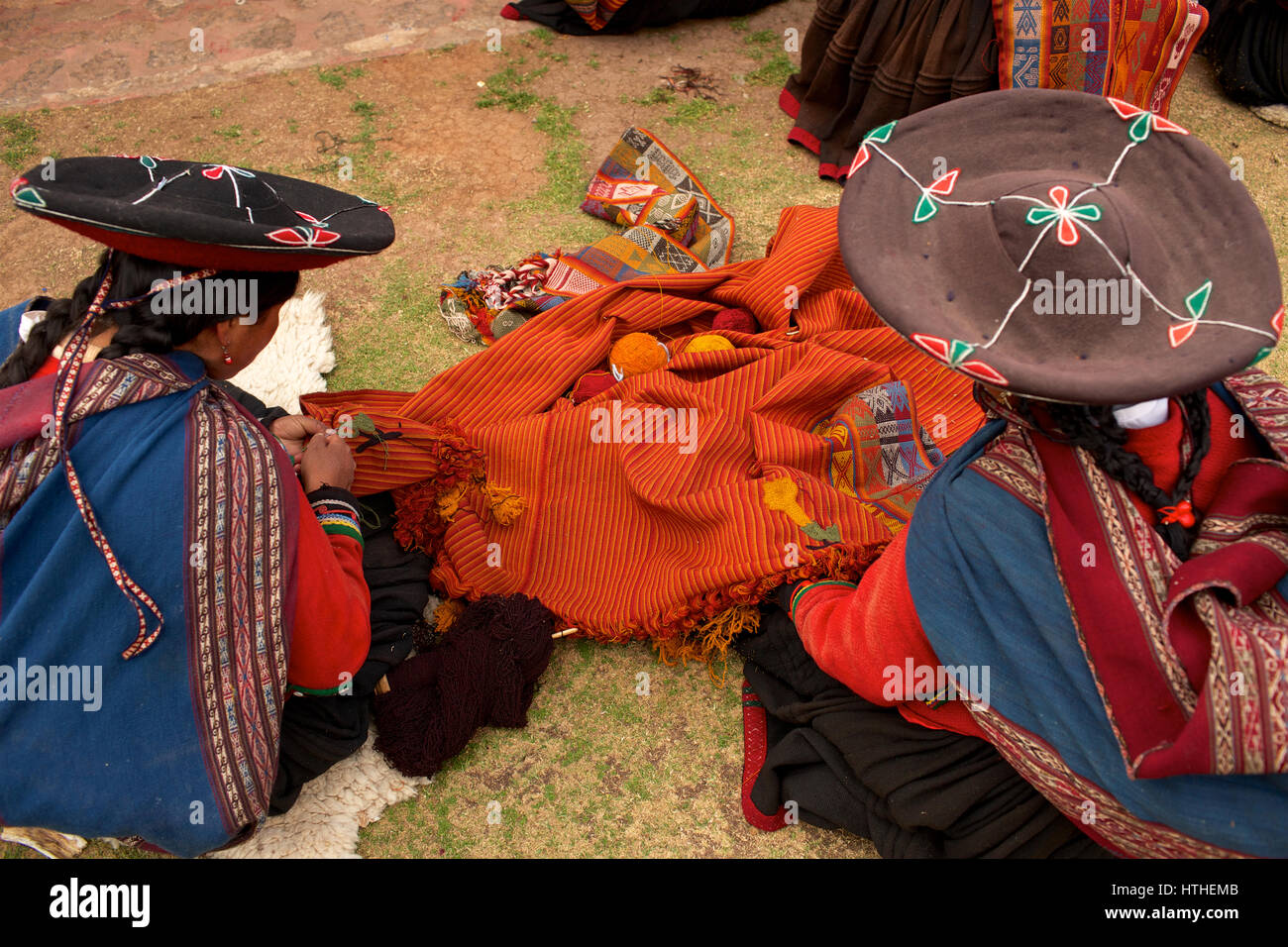 Inca weaving tradition hi-res stock photography and images - Alamy