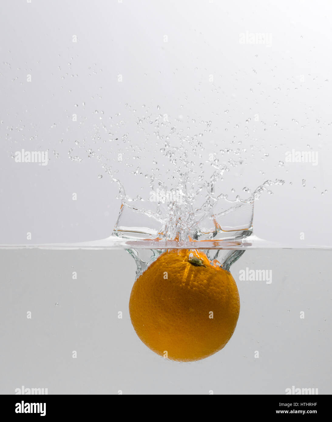 Water drop falling water making hi-res stock photography and images - Alamy