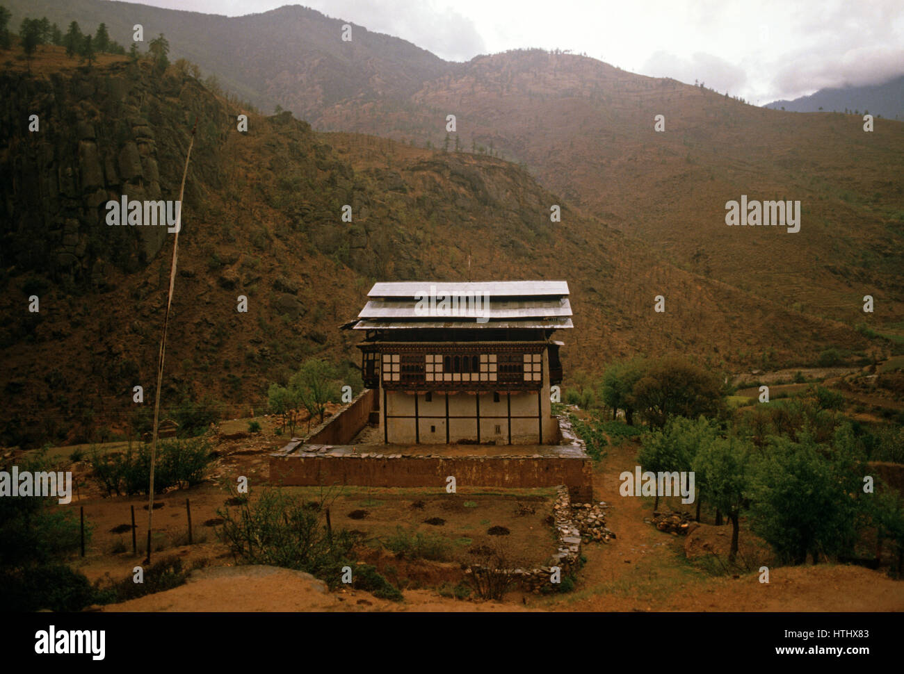 Bhutanese houses in Paro valley, Bhutan, Himalayas Stock Photo - Alamy