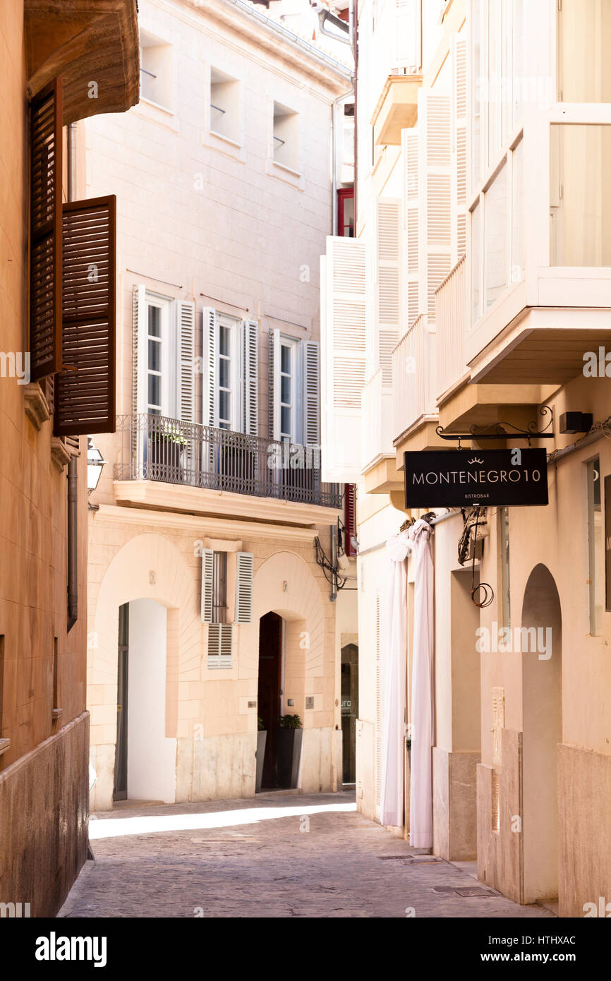 Palma mallorca old town narrow streets hi-res stock photography and ...