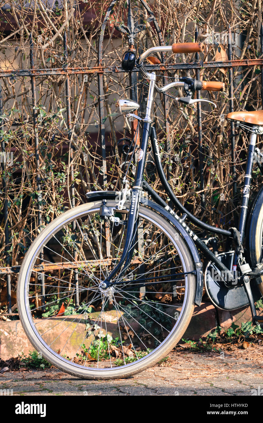 Retro Fahrrad Stock Photos & Retro Fahrrad Stock Images - Alamy
